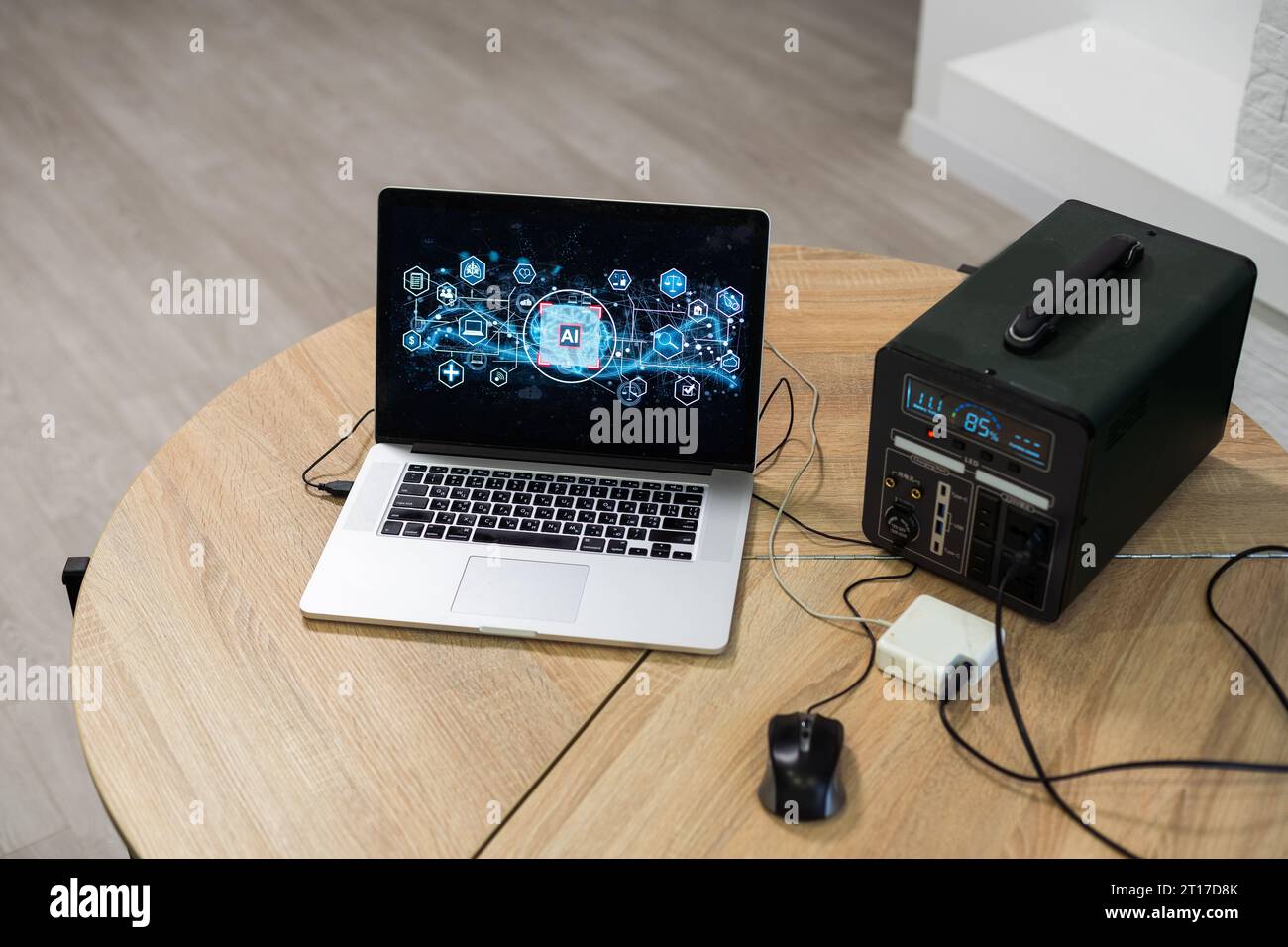 Portable power station solar electricity generator - laptop, phone ...