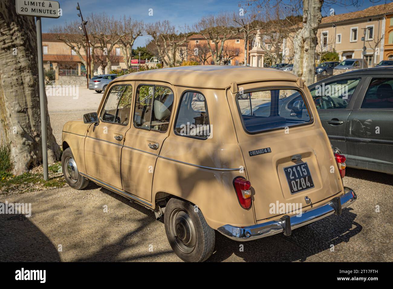 Renault side renault rear hi-res stock photography and images - Alamy