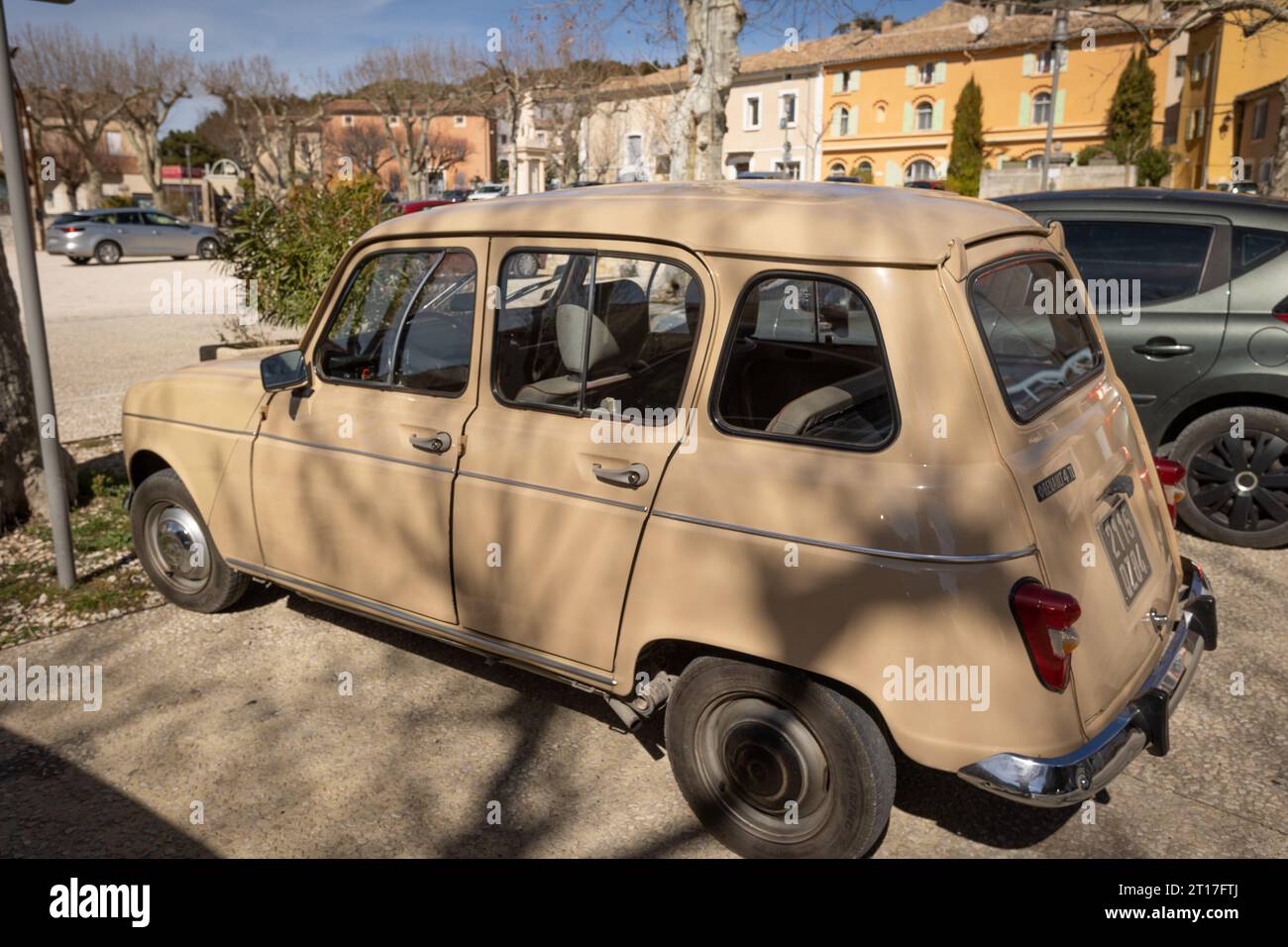 Renault side renault rear hi-res stock photography and images - Alamy