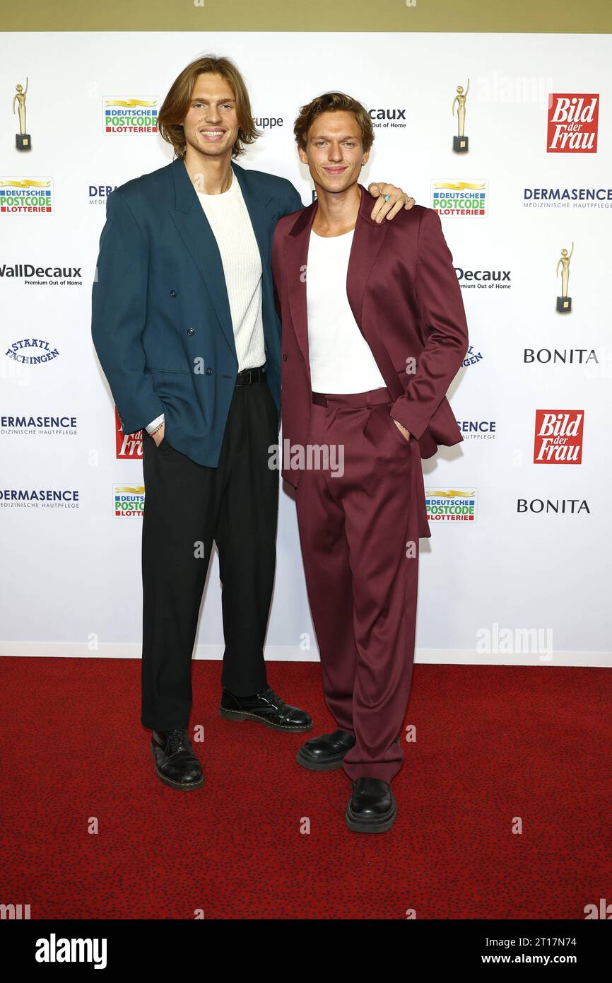 Der goldene hain hi-res stock photography and images - Alamy