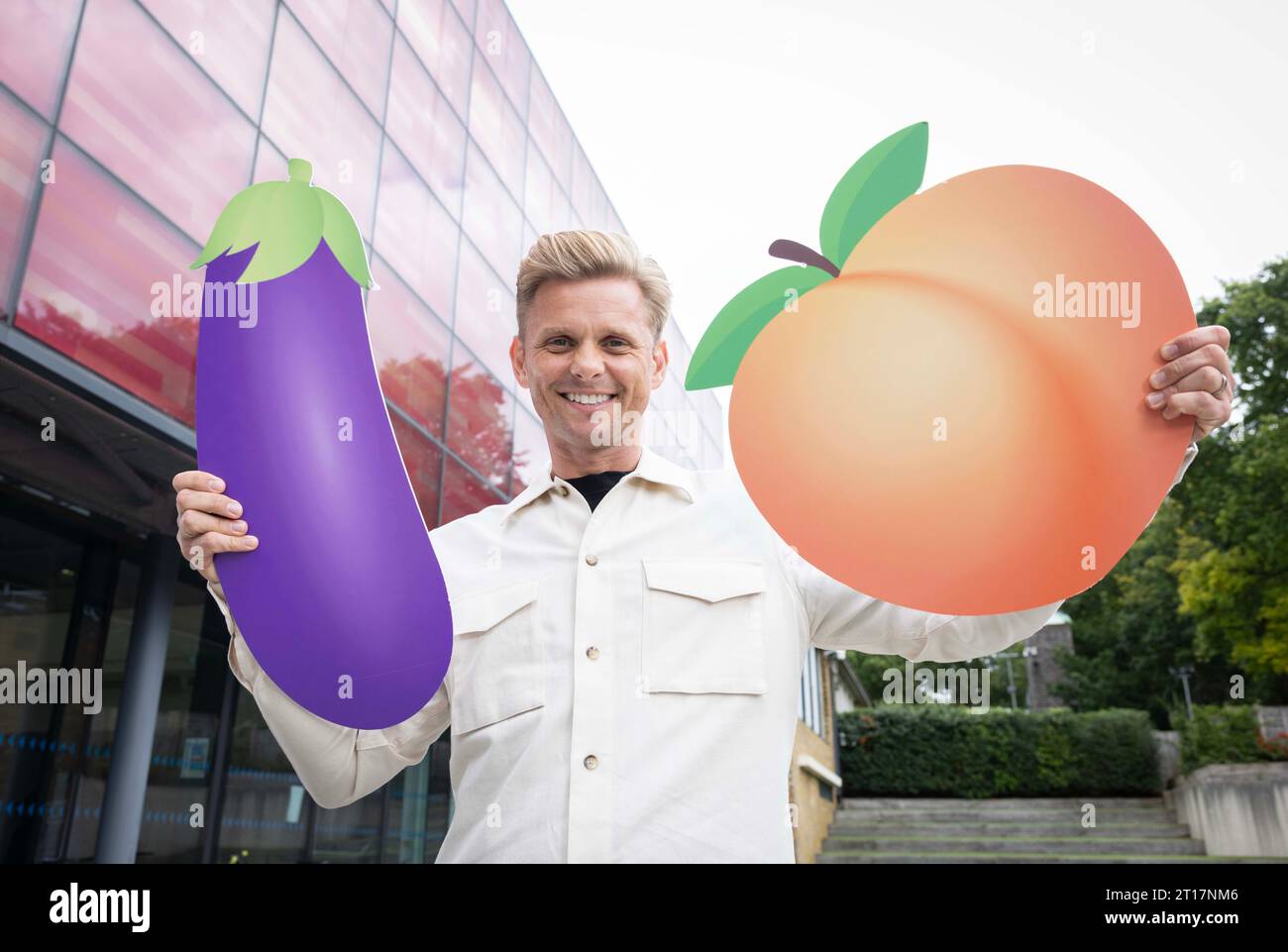 EDITORIAL USE ONLY Jeff Brazier heads to university with Sky Mobile to ...