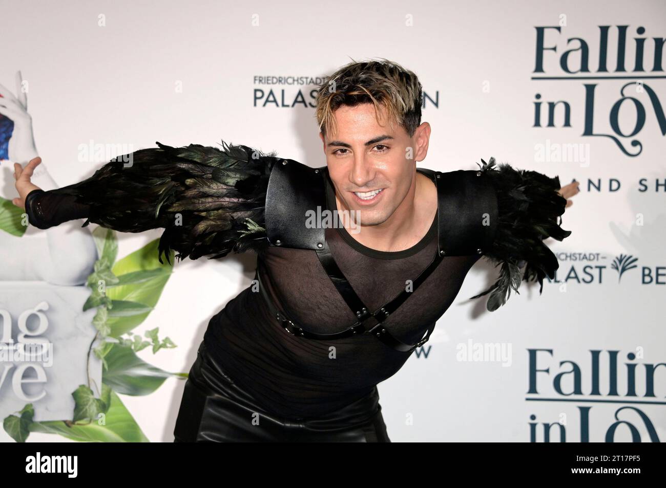 Ayan Yuruk bei der Weltpremiere der Falling In Love Grand Show 2023 im ...