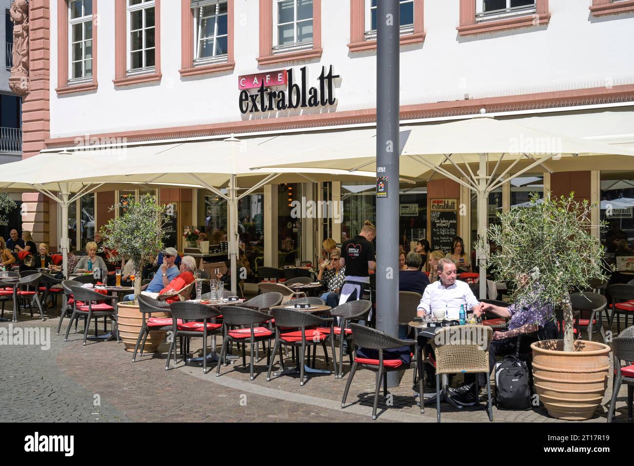 Cafe Extrablatt, Schillerplatz, Mainz, Rheinland-Pfalz, Deutschland ...