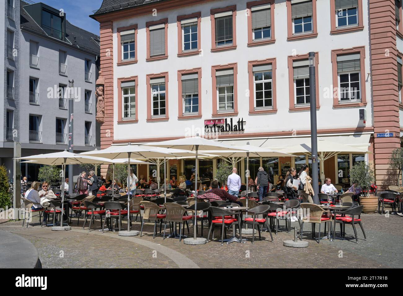 Cafe extrablatt hi-res stock photography and images - Alamy