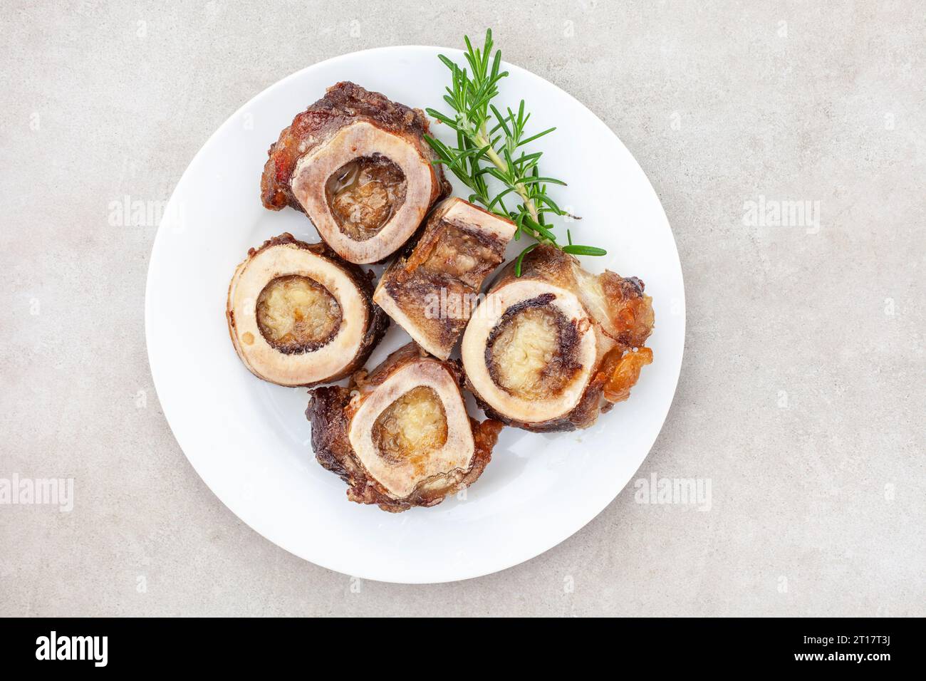 Bone marrow oven hi-res stock photography and images - Alamy