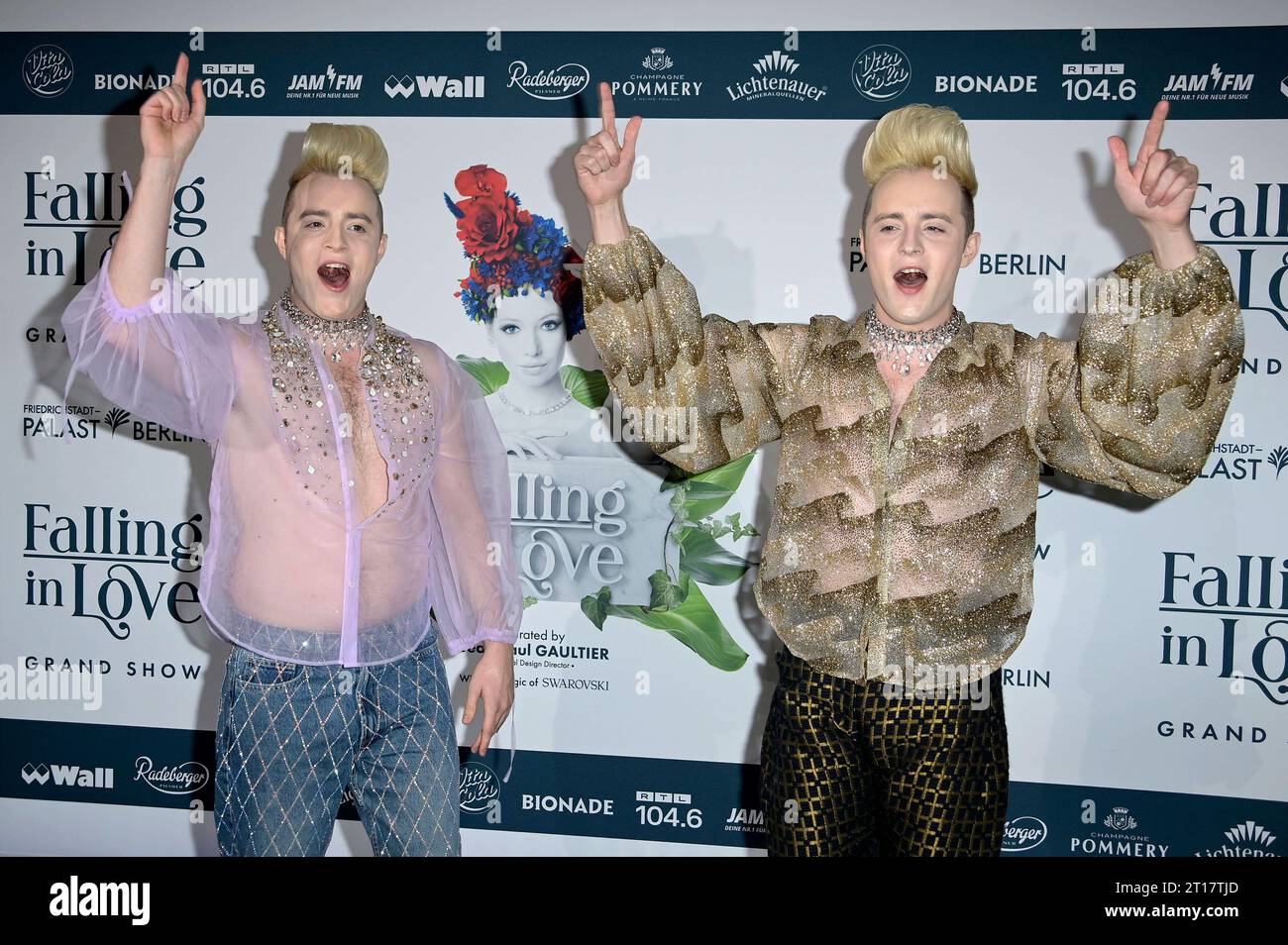 John Paul Henry Daniel Richard Grimes und Edward Peter Anthony Kevin ...