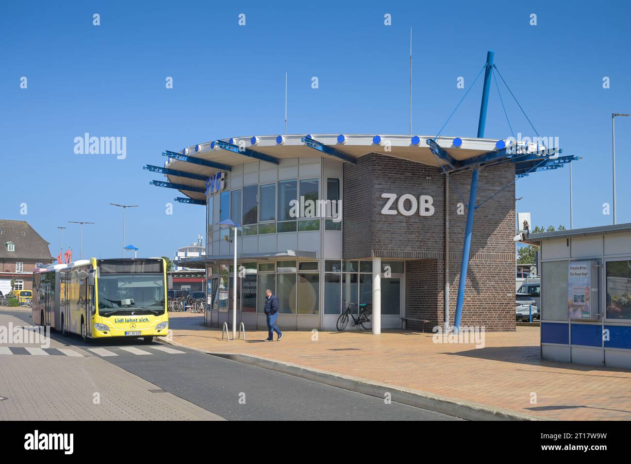 Bus, ZOB, SVG Sylter Verkehrsgesellschaft, Westerland, Sylt, Schleswig ...