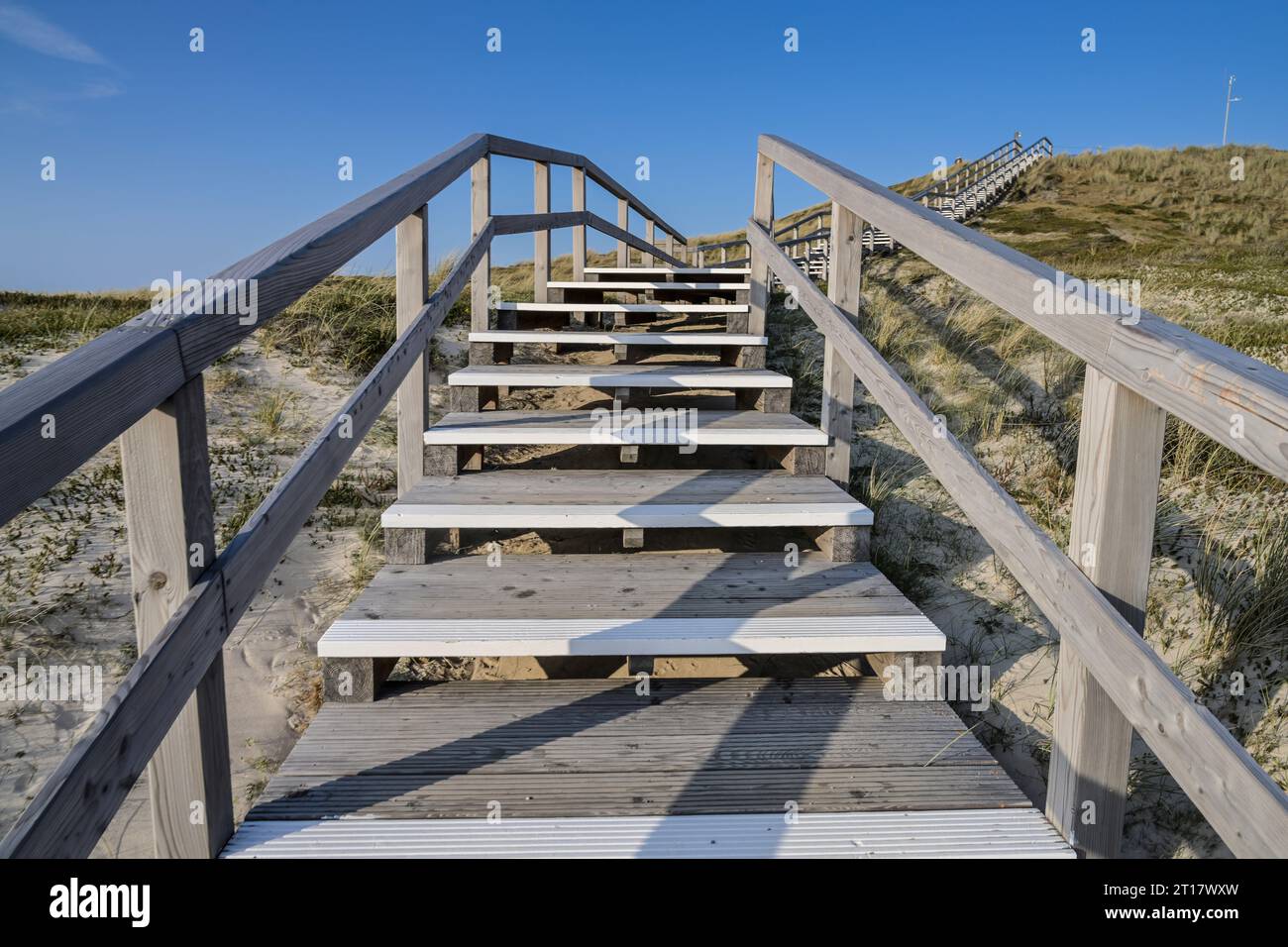Holztreppe, Aussichtdüne am Lister Weststrand, List, Sylt, Schleswig ...