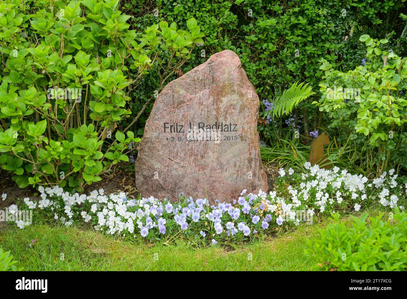Fritz J. Raddatz, Grab, Alter Friedhof von St. Severin, Munkmarscher ...