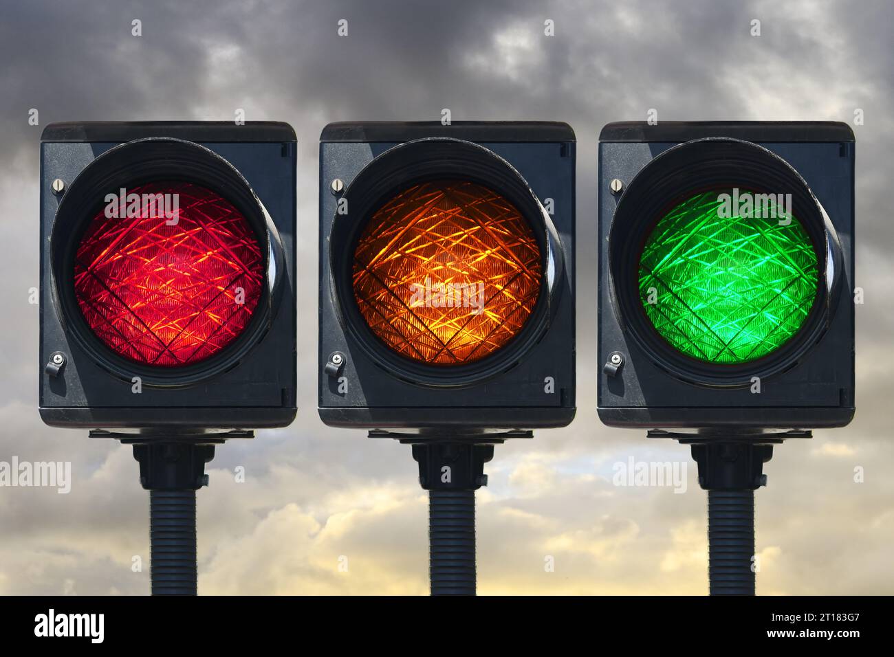 Ampel krach hi-res stock photography and images - Alamy