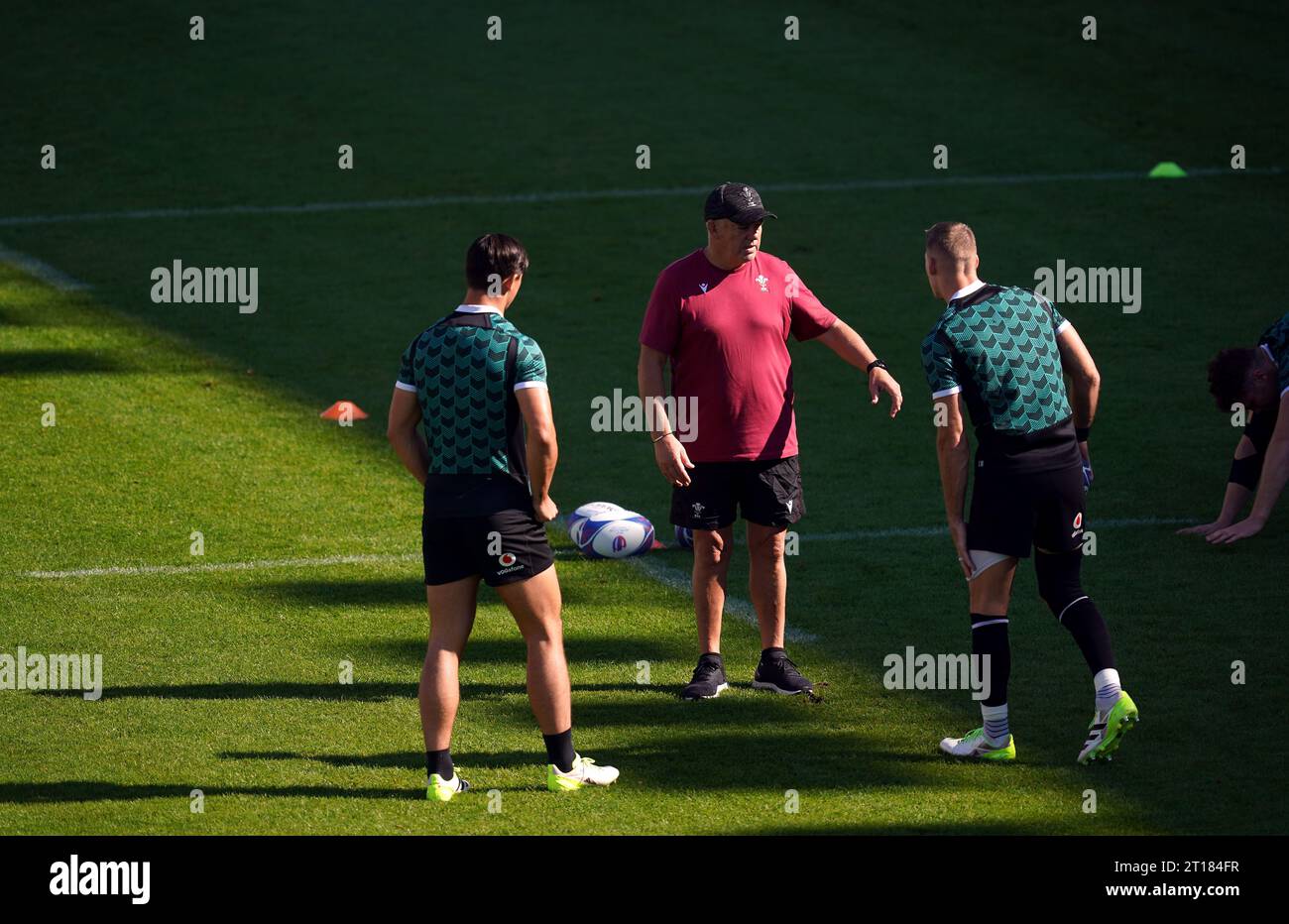 Louis rees zammit gatland hi-res stock photography and images - Alamy