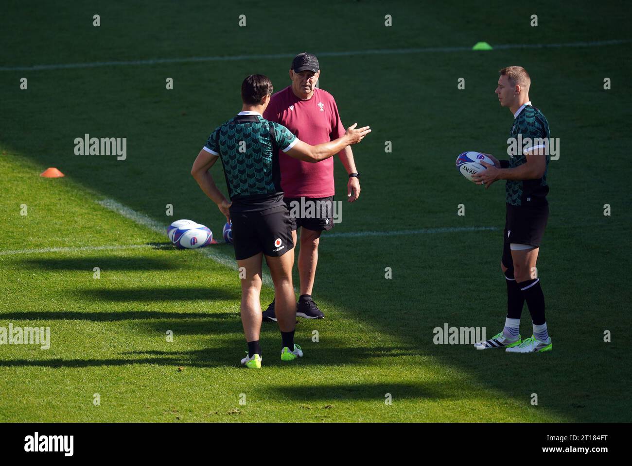 Louis rees zammit gatland hi-res stock photography and images - Alamy