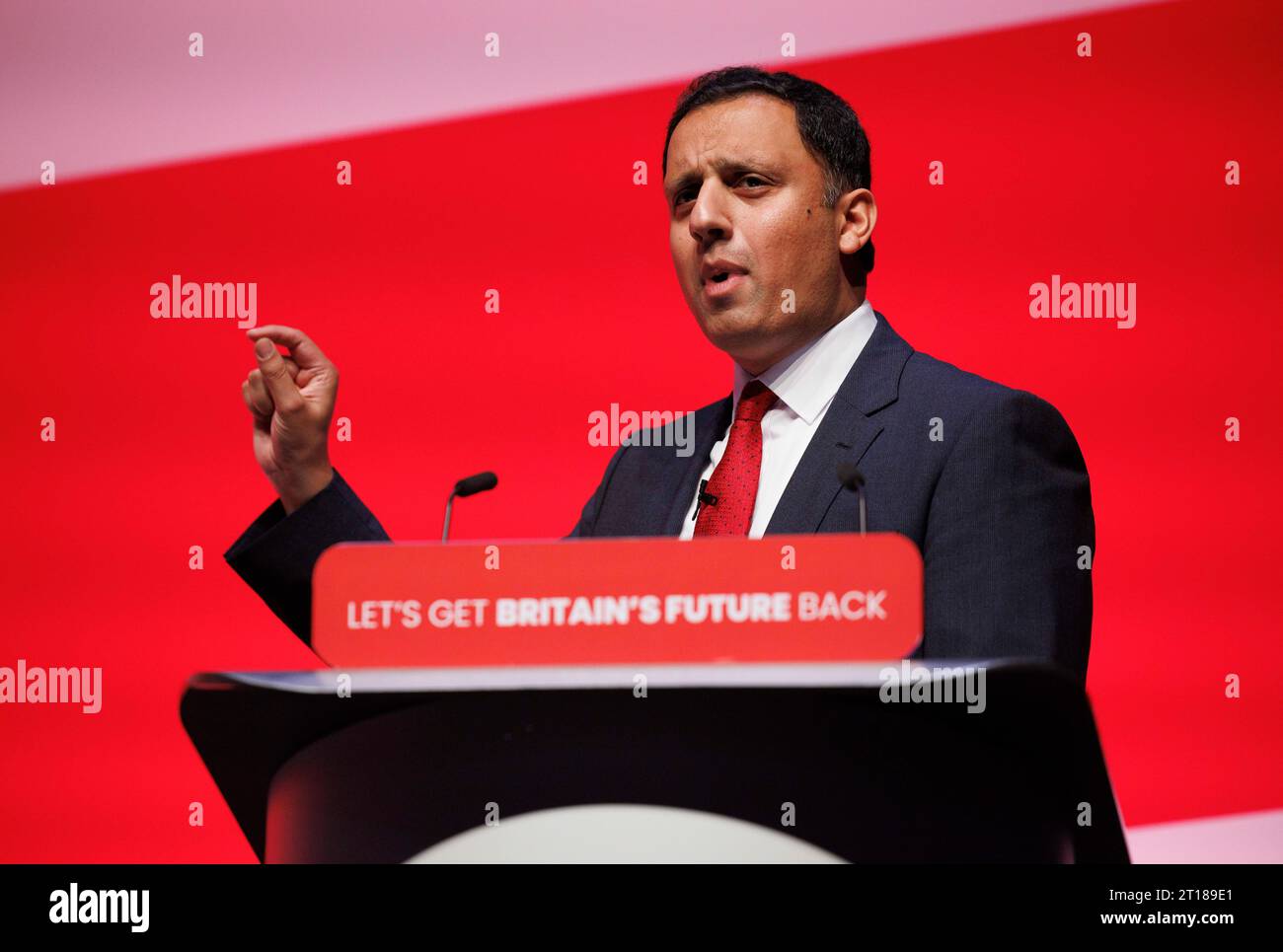Leader of the Scottish Labour Party, Anas Sarwar, addresses the Labour ...
