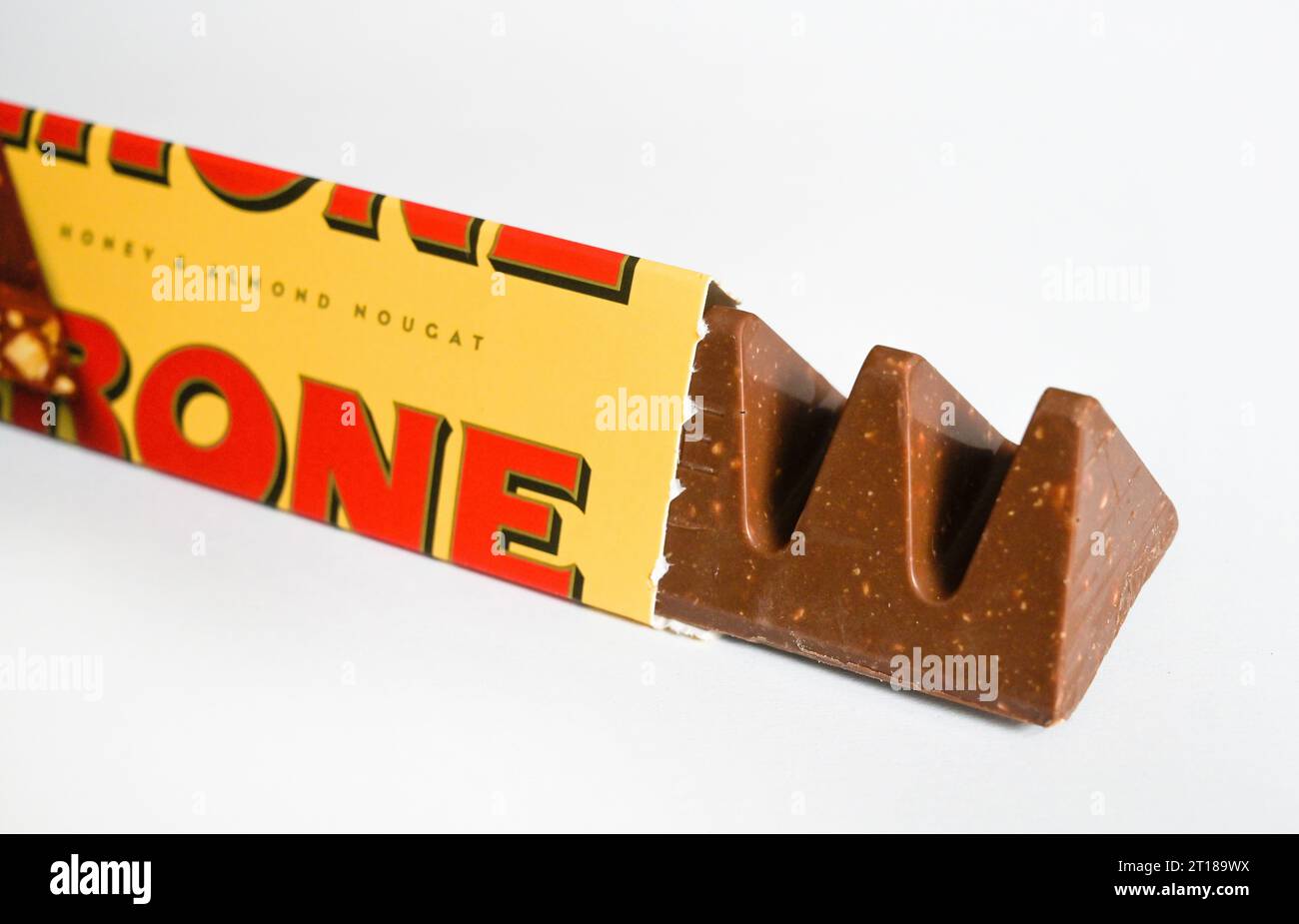 Schweizer Schokolade Toblerone Stock Photo - Alamy