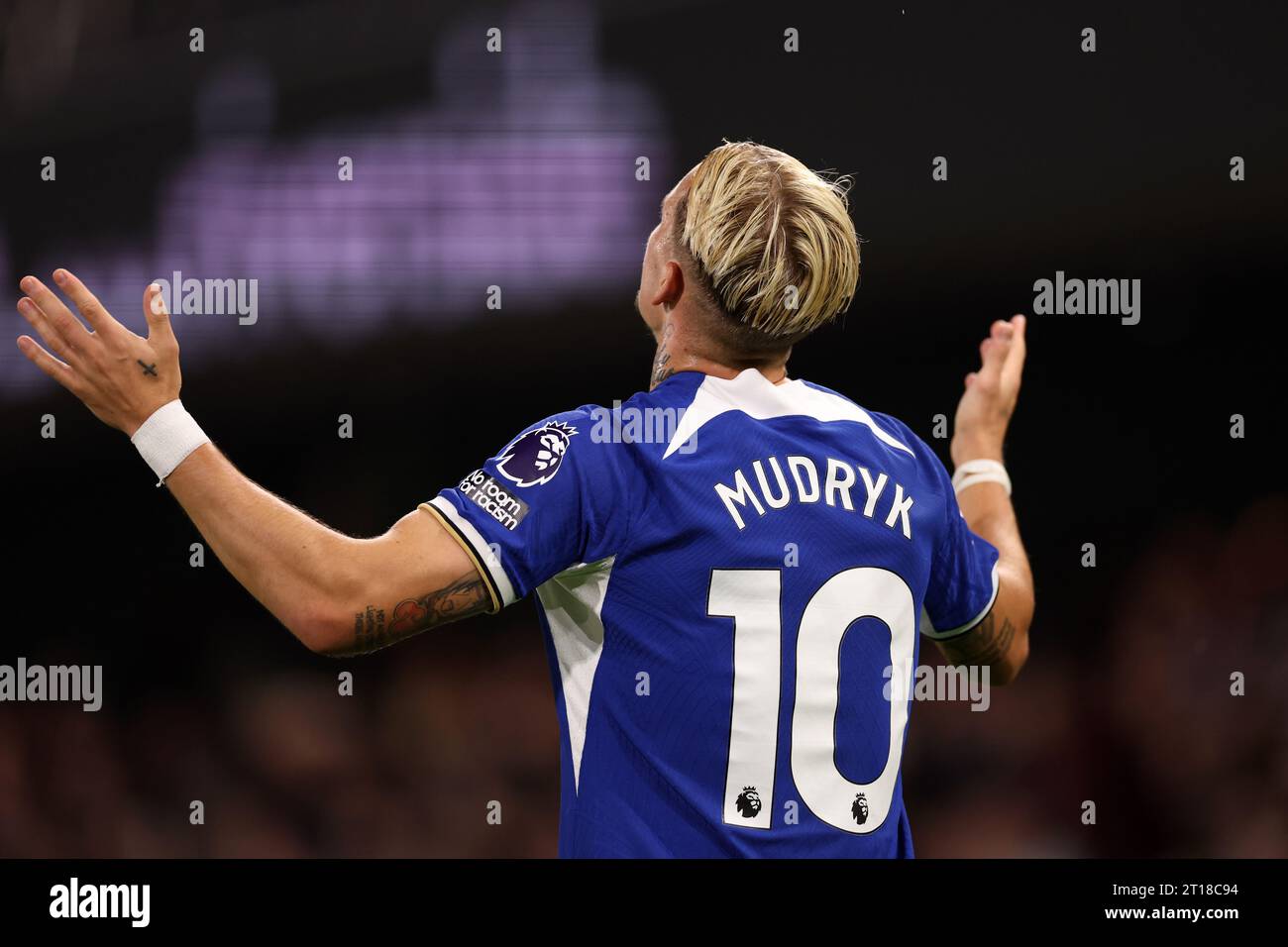 Mykhaylo Mudryk of Chelsea celebrates after he scores for 0-1 - Fulham ...