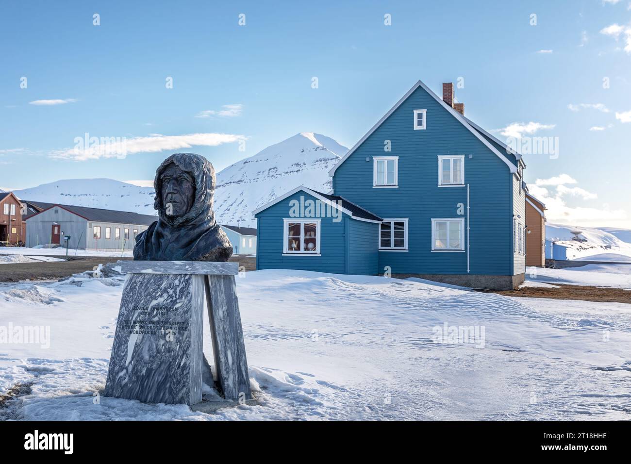 Ny-Alesund, Svalbard - 25 May 2019: Bronze bust statue commemorating ...