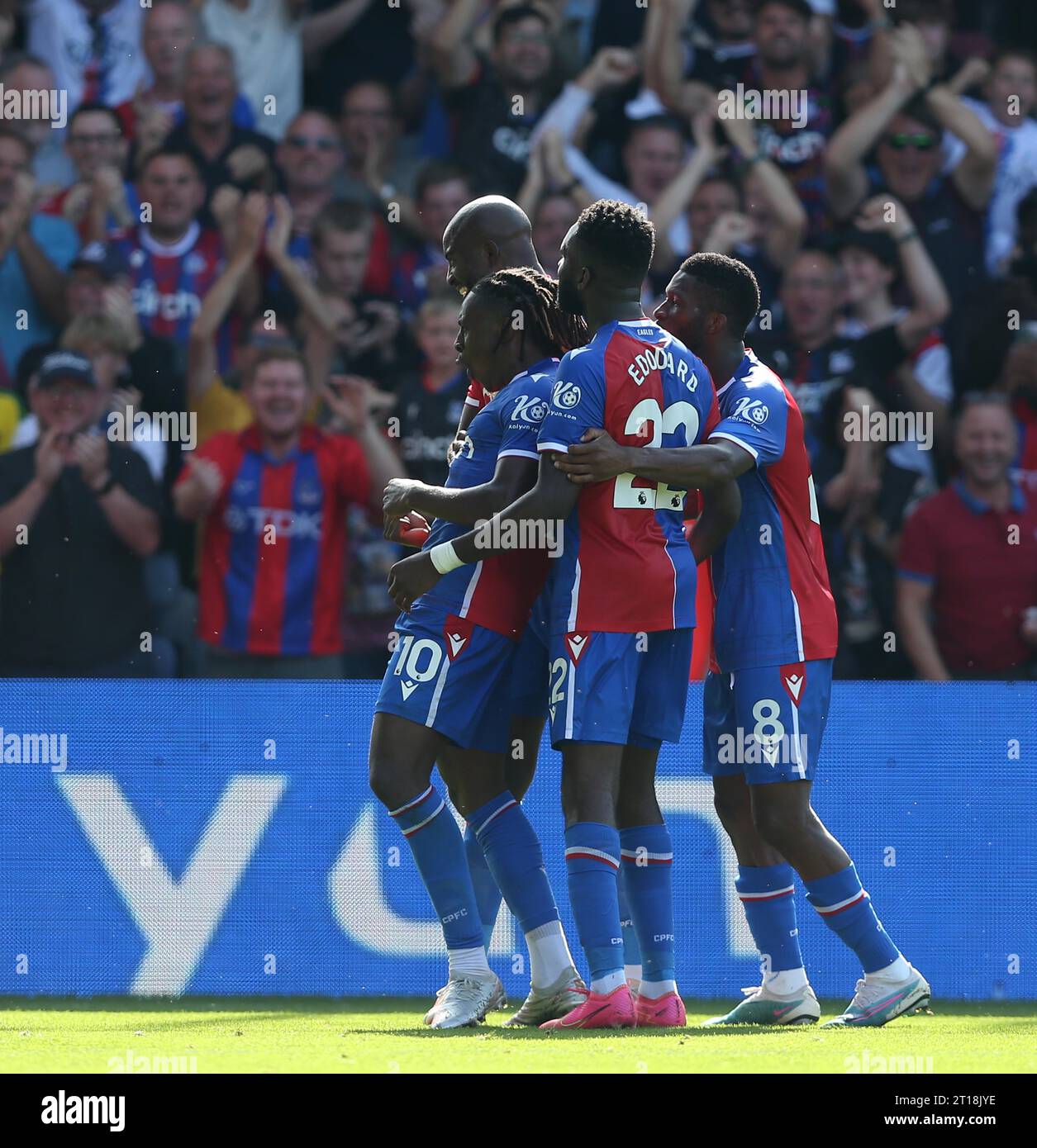 GOAL 2-1, Eberechi Eze of Crystal Palace goal celebration. - Crystal ...
