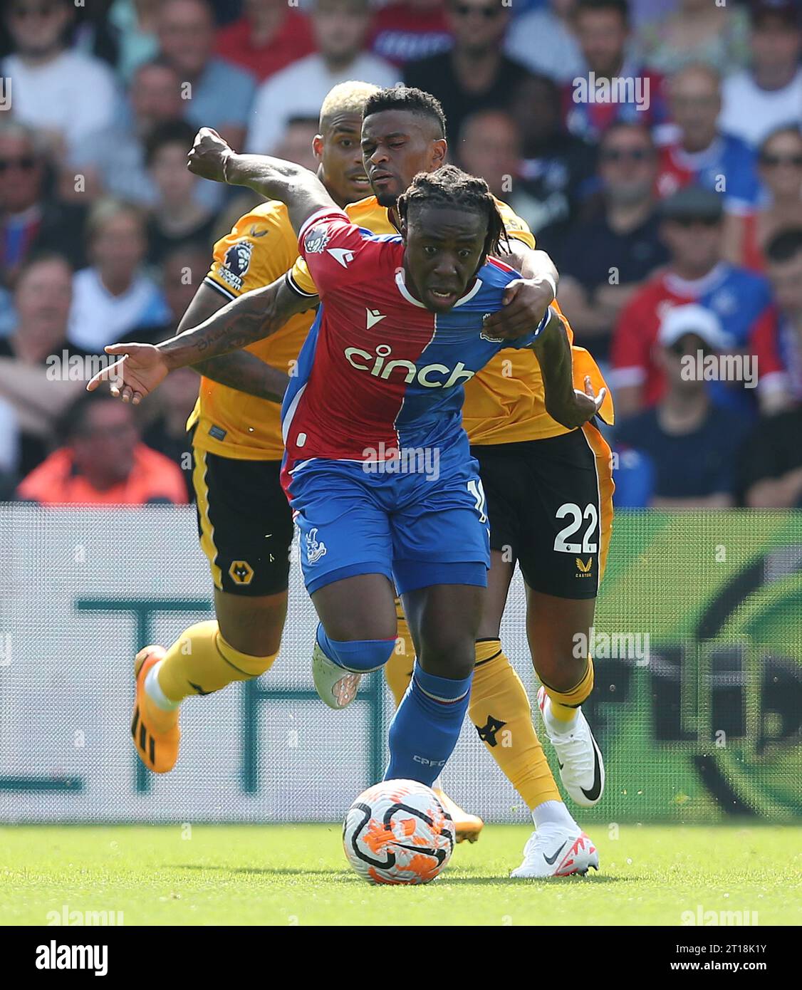 Eberechi Eze of Crystal Palace battles Nelson Semedo of Wolverhampton ...