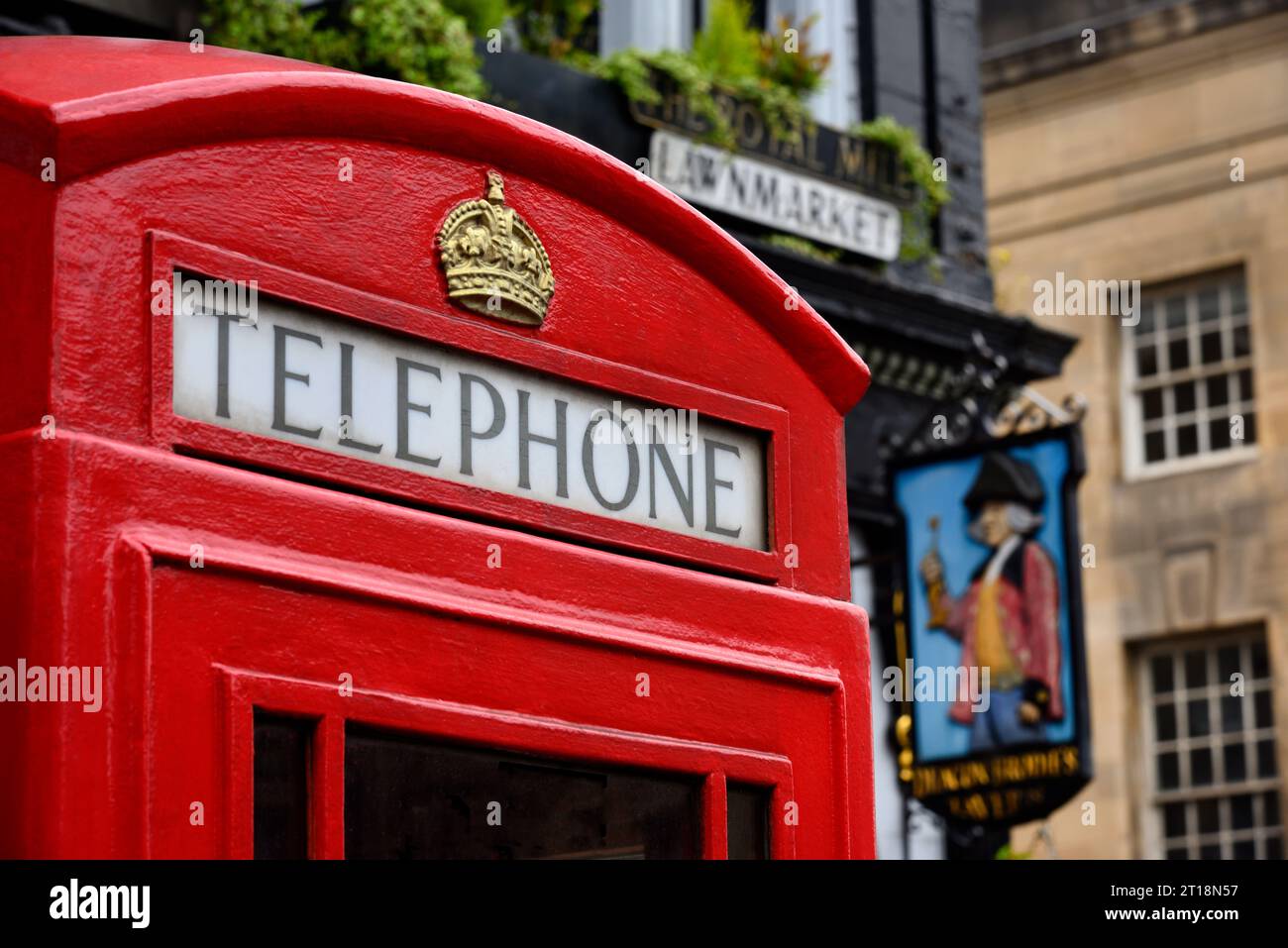 Red Telephone box Stock Photo - Alamy