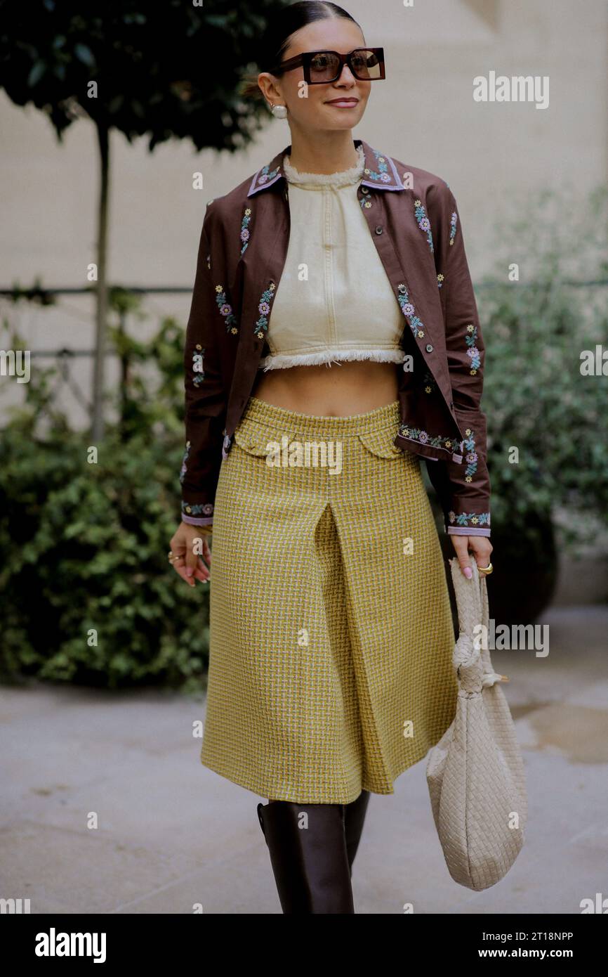 Street style, Marine Prete Moi ta Veste arriving at Paul and Joe Spring ...