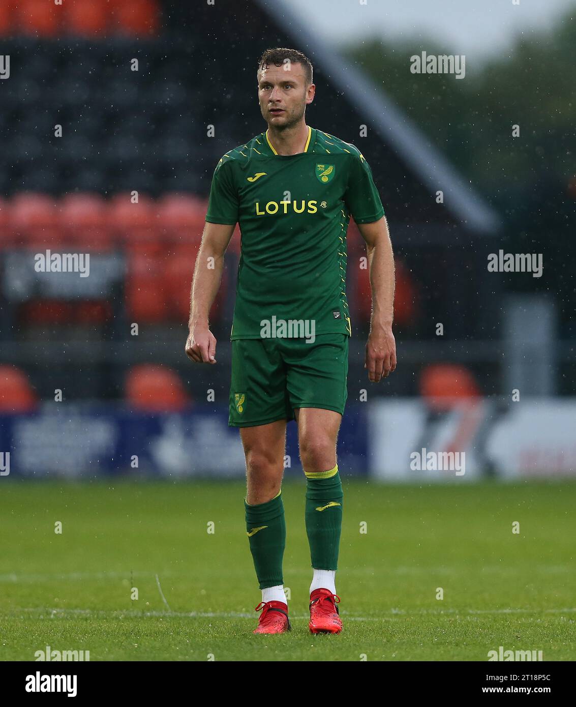 Norwich v barnet hi-res stock photography and images - Alamy