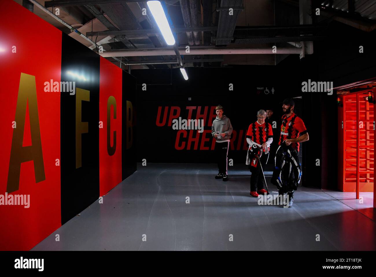 AFC Bournemouth fans arrive - AFC Bournemouth v Arsenal, Premier League ...