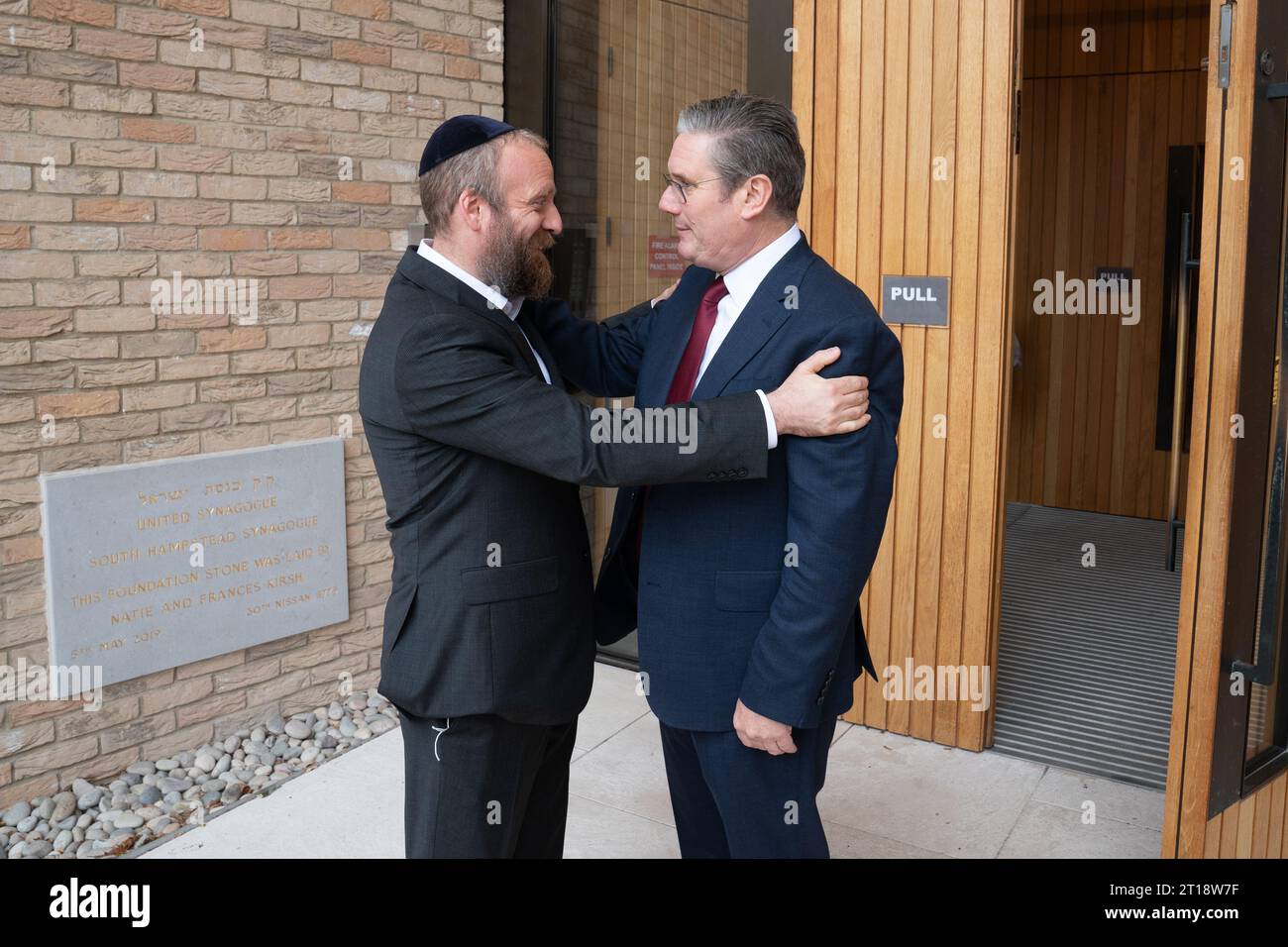 Labour leader Sir Keir Starmer says goodbye to Rabbi Eli Levin after ...