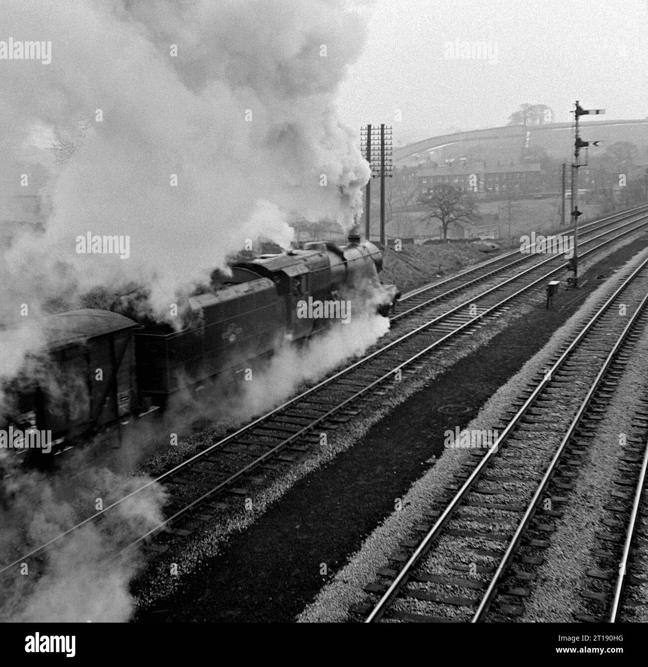 Chinley train hi-res stock photography and images - Alamy