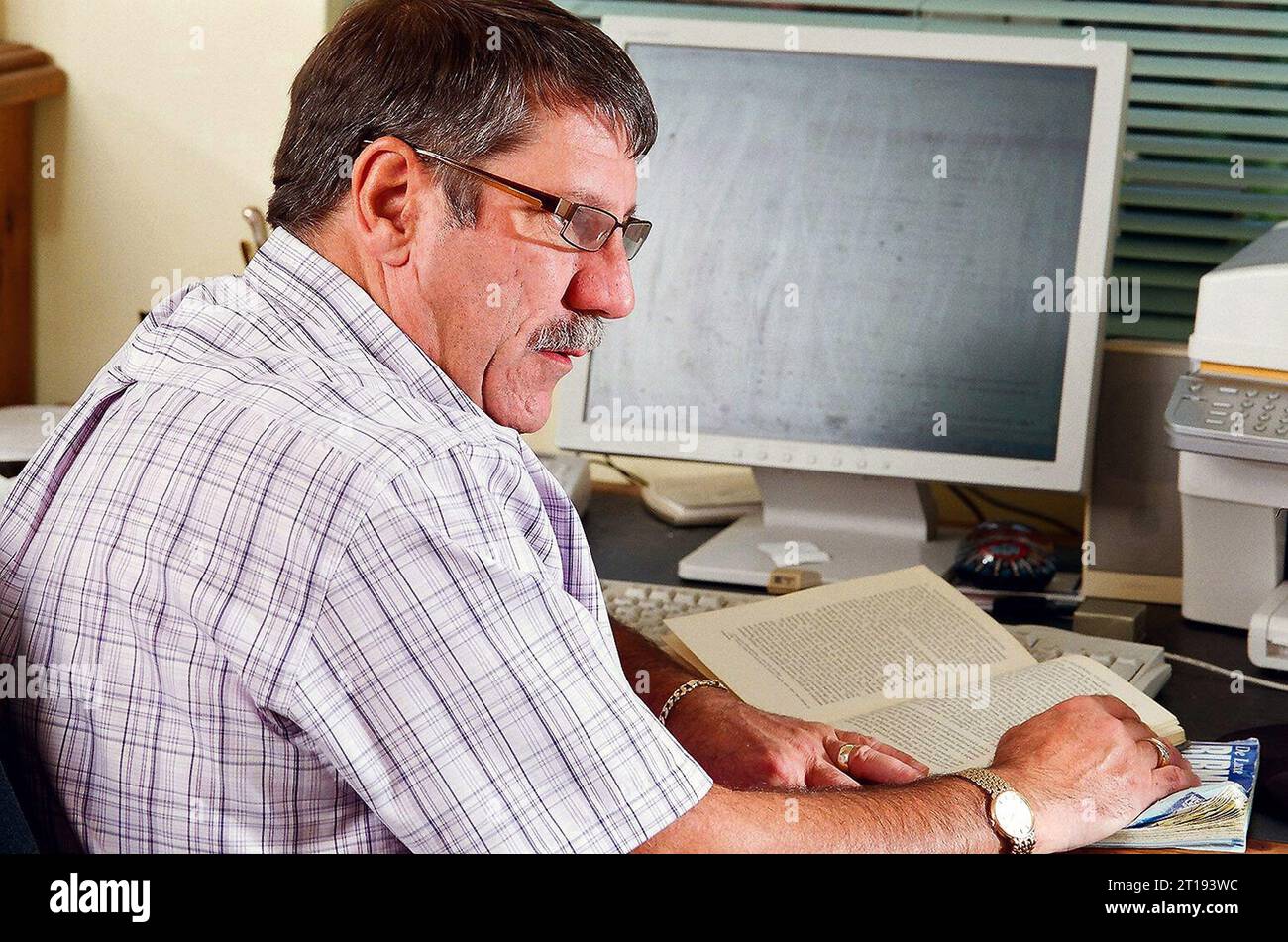 Professor Carl Chinn - Professor of Community History at the University ...