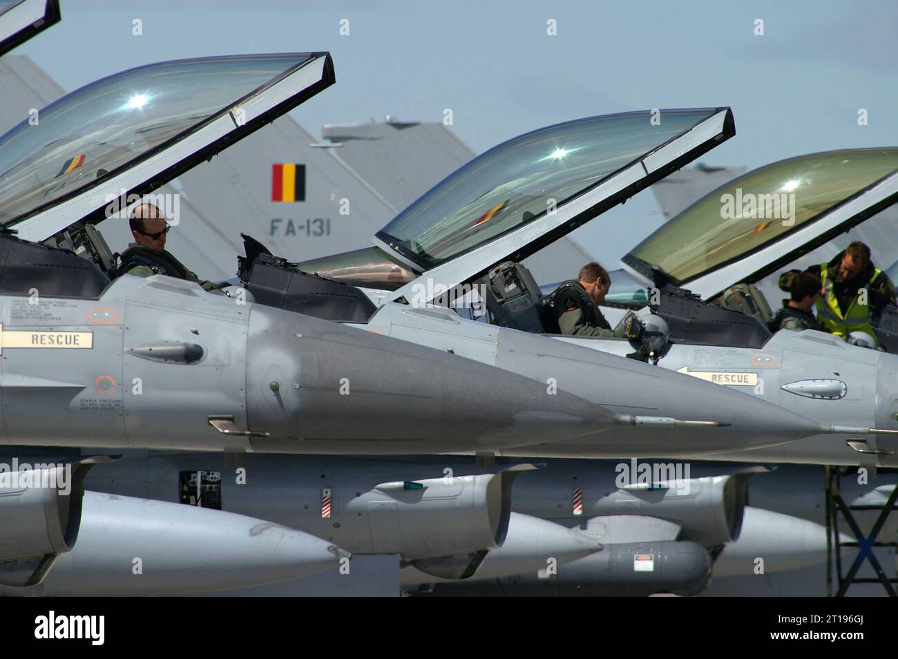 Kampfflugzeuge vom Typ Lockheed Martin F-16 Fighting Falcon der ...