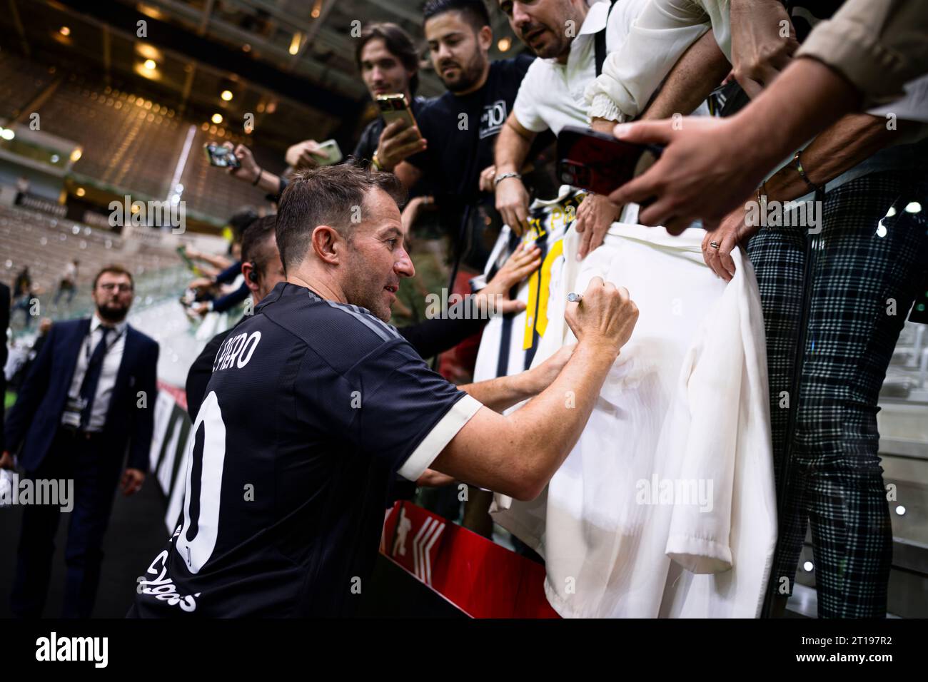 Alessandro Del Piero signs autographs at the end of the 'Together, a ...