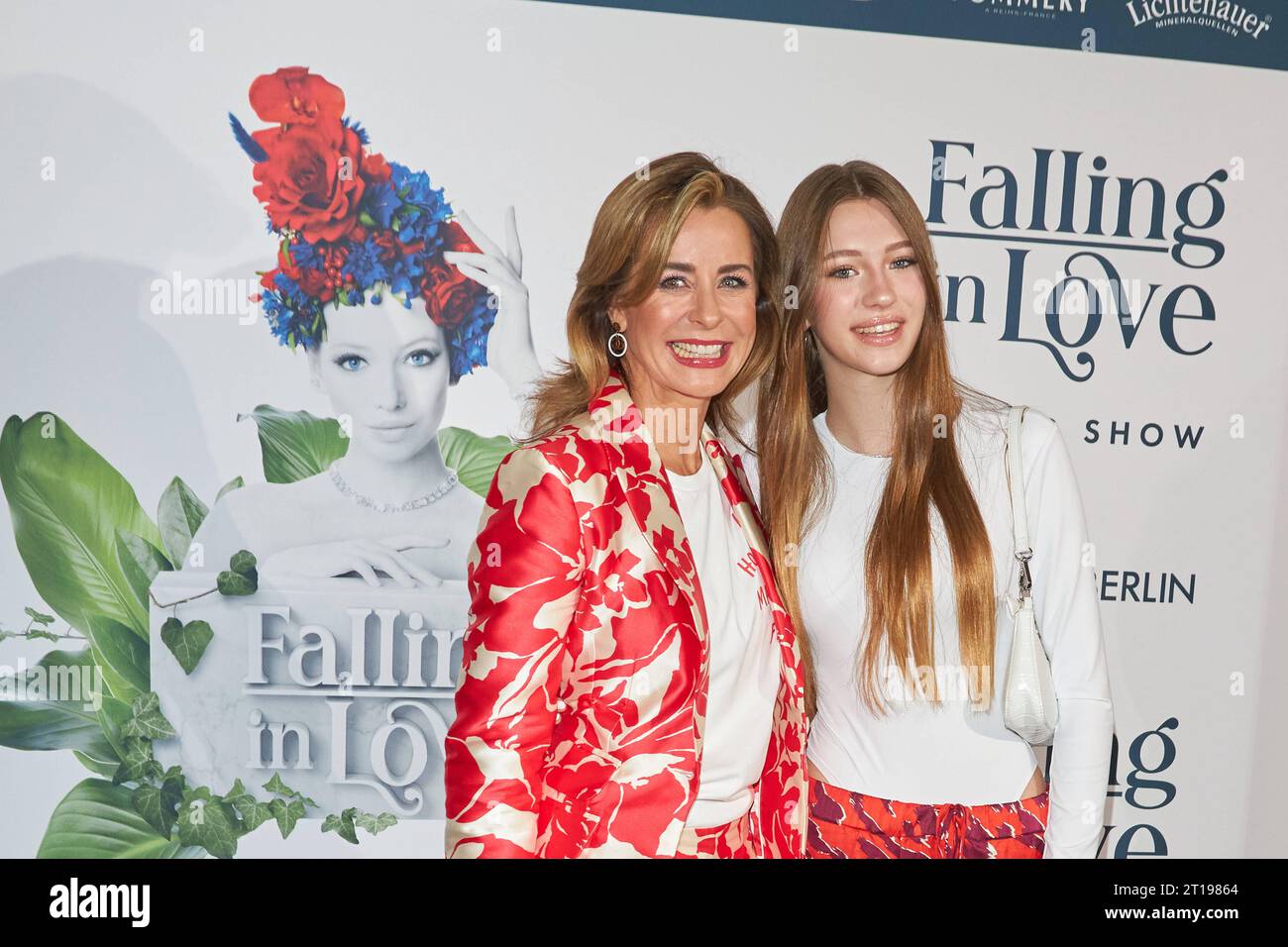 Bettina Cramer mit Tochter Carla Cramer - Weltpremiere der Grand Show ...