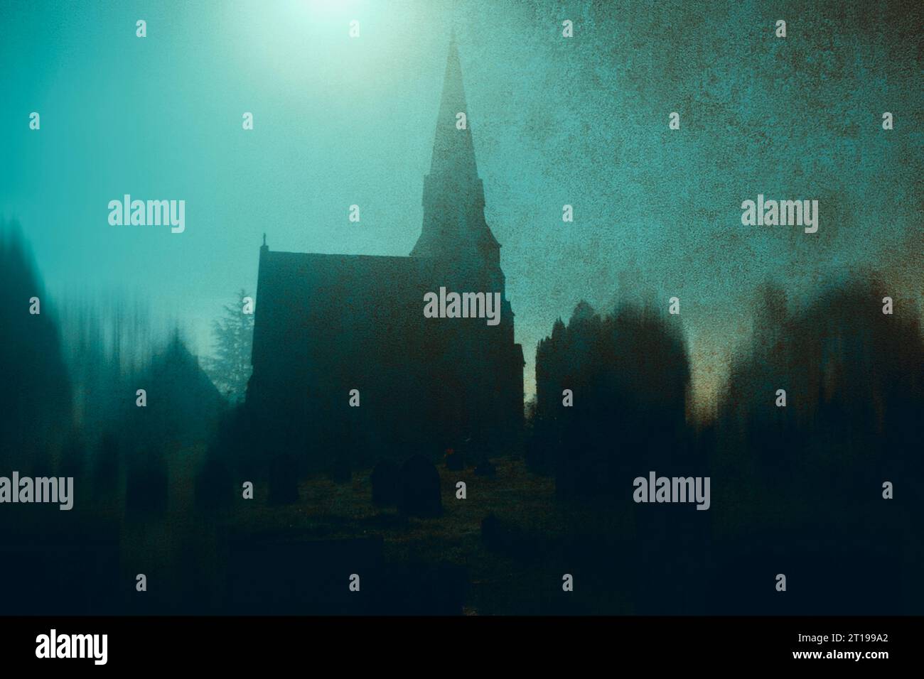 Foggy night church hi-res stock photography and images - Alamy