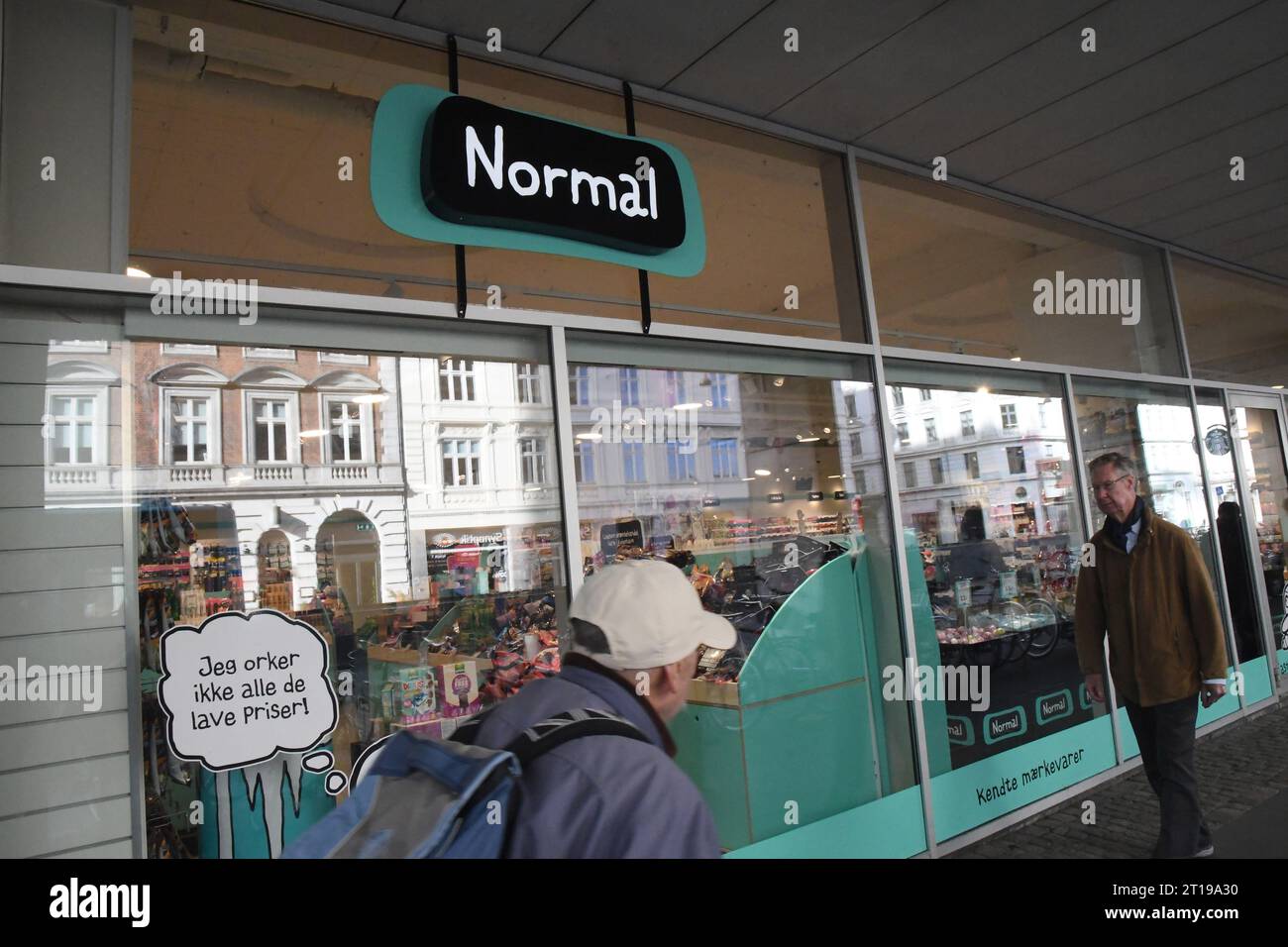 Normanormal store hi-res stock photography and images - Alamy