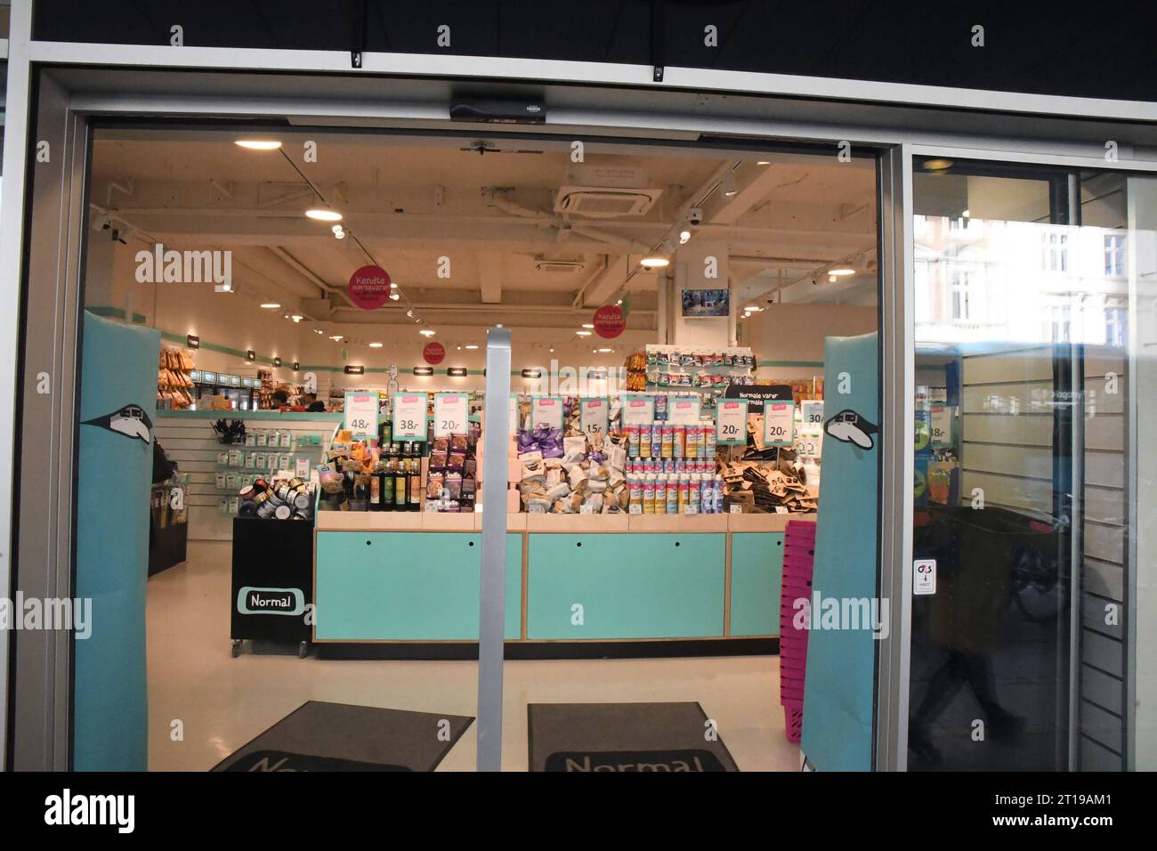 Normanormal store hi-res stock photography and images - Alamy