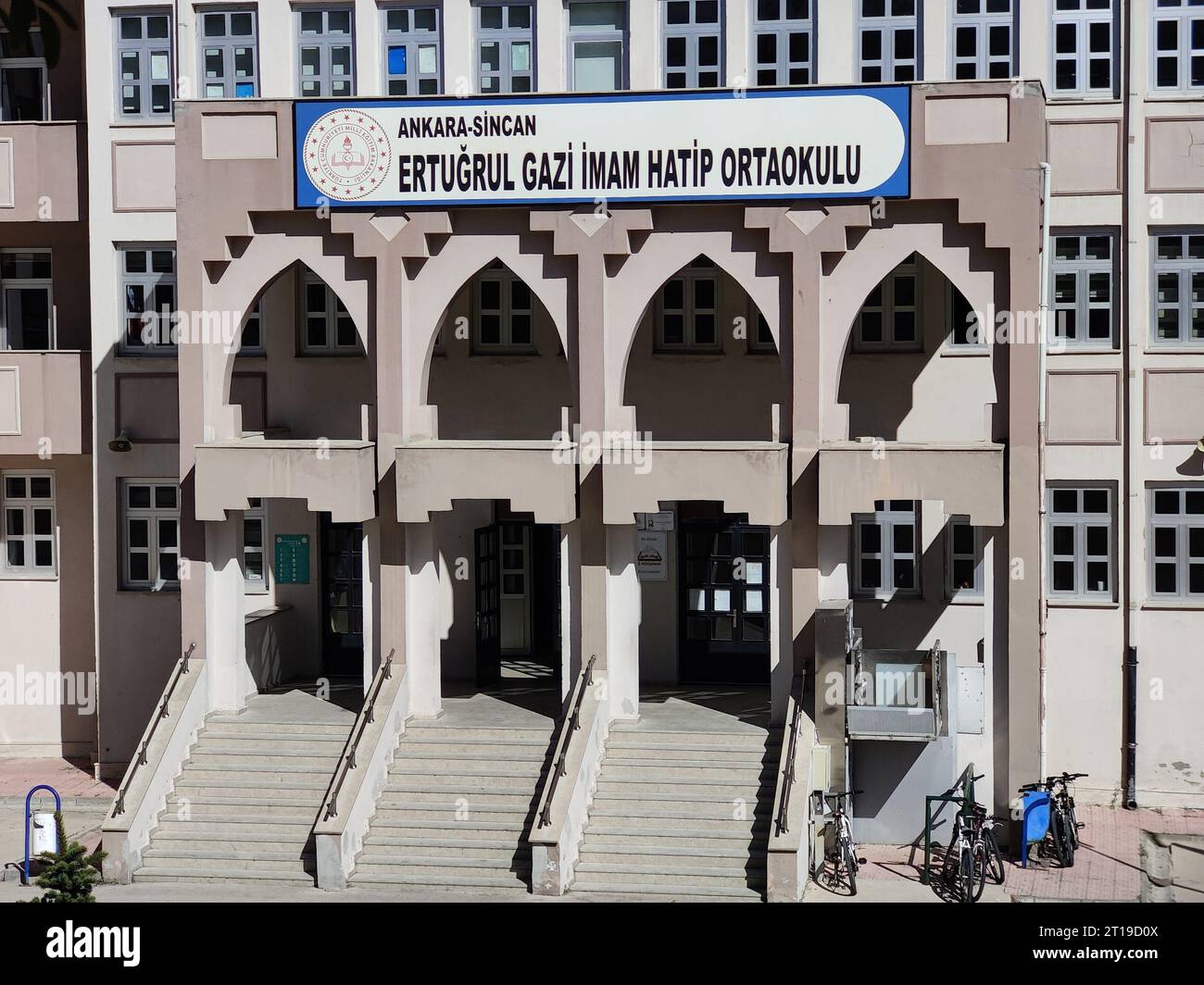 Middle asian school hi-res stock photography and images - Alamy
