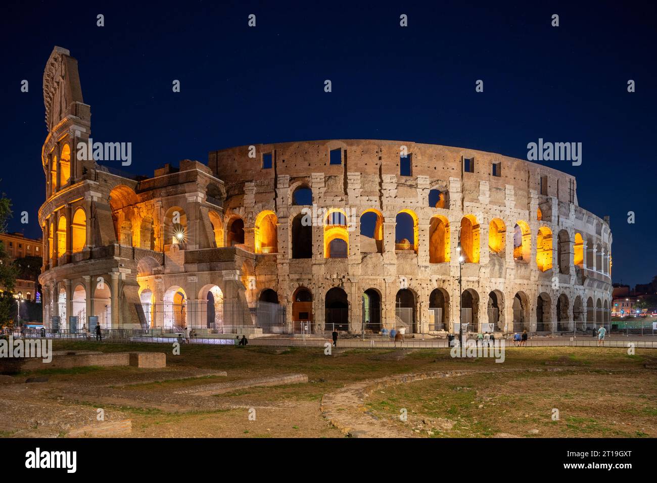 Famous Colosseum at night in beautiful lighting Stock Photo - Alamy