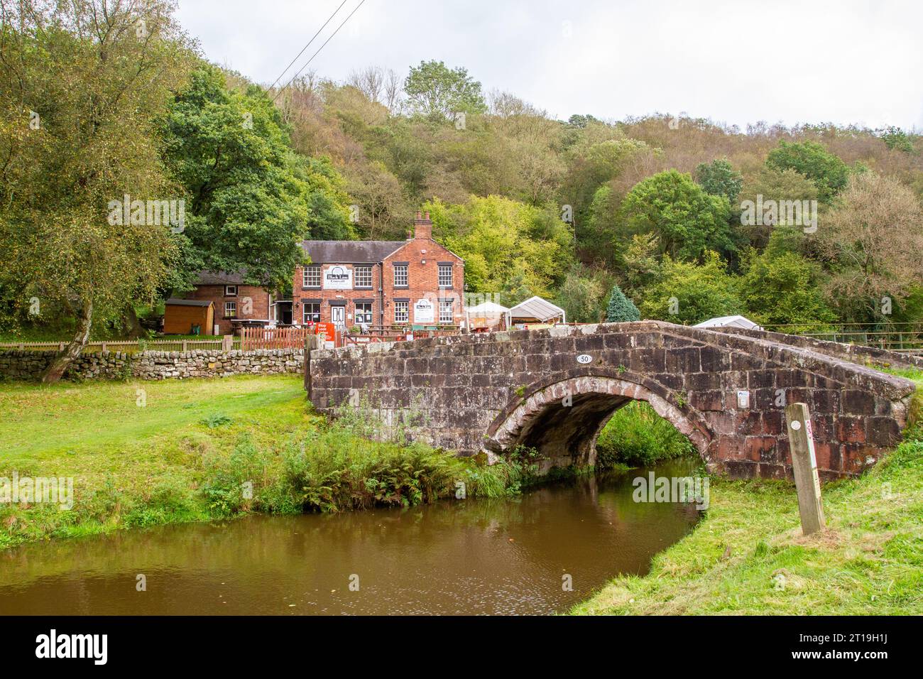 Bridge over the Caldon canal with the Black Lion pub in the background ...