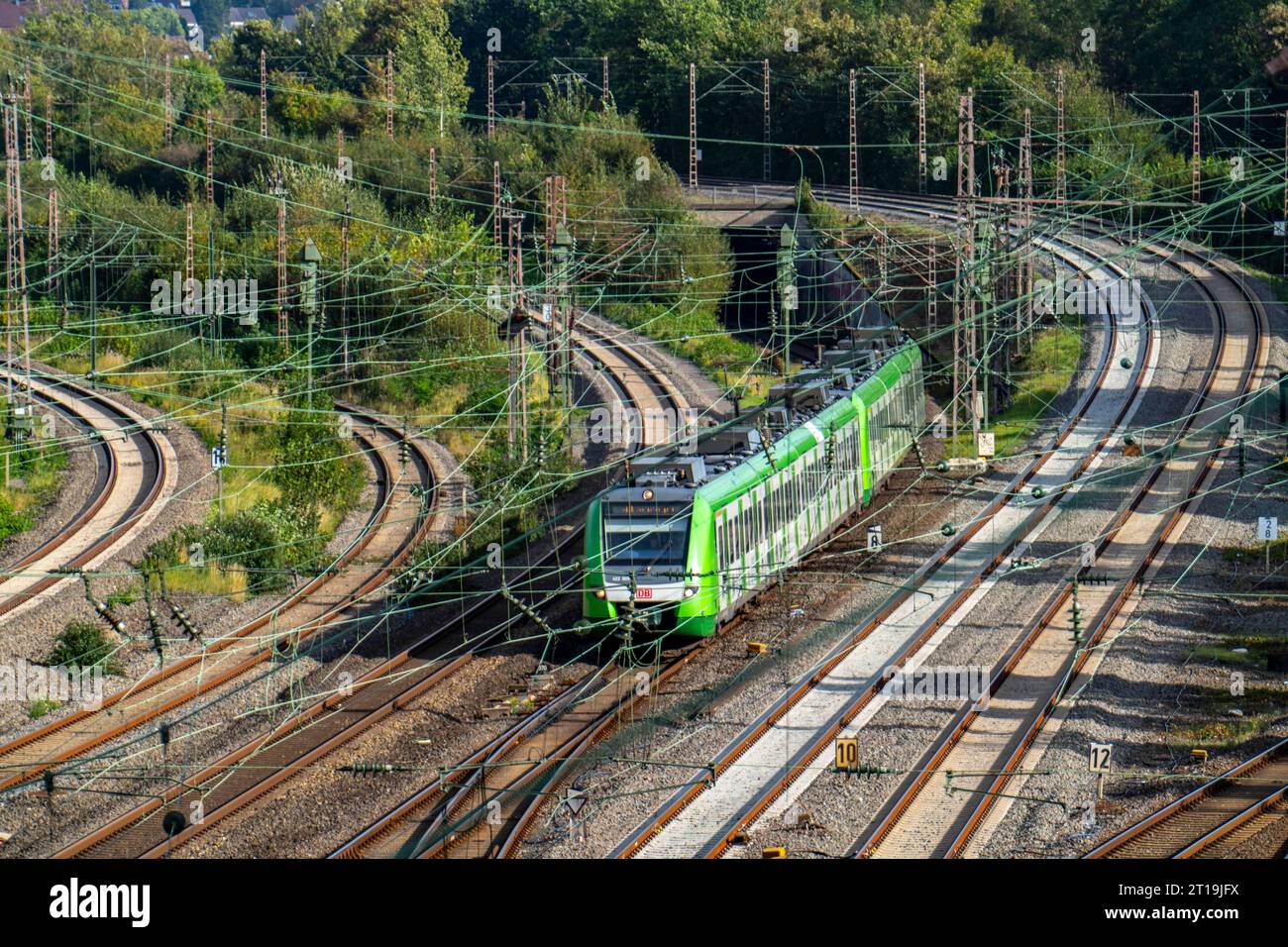 Gleisanlagen vor dem Hauptbahnhof Essen, 7 Schienenstränge parallel, S ...