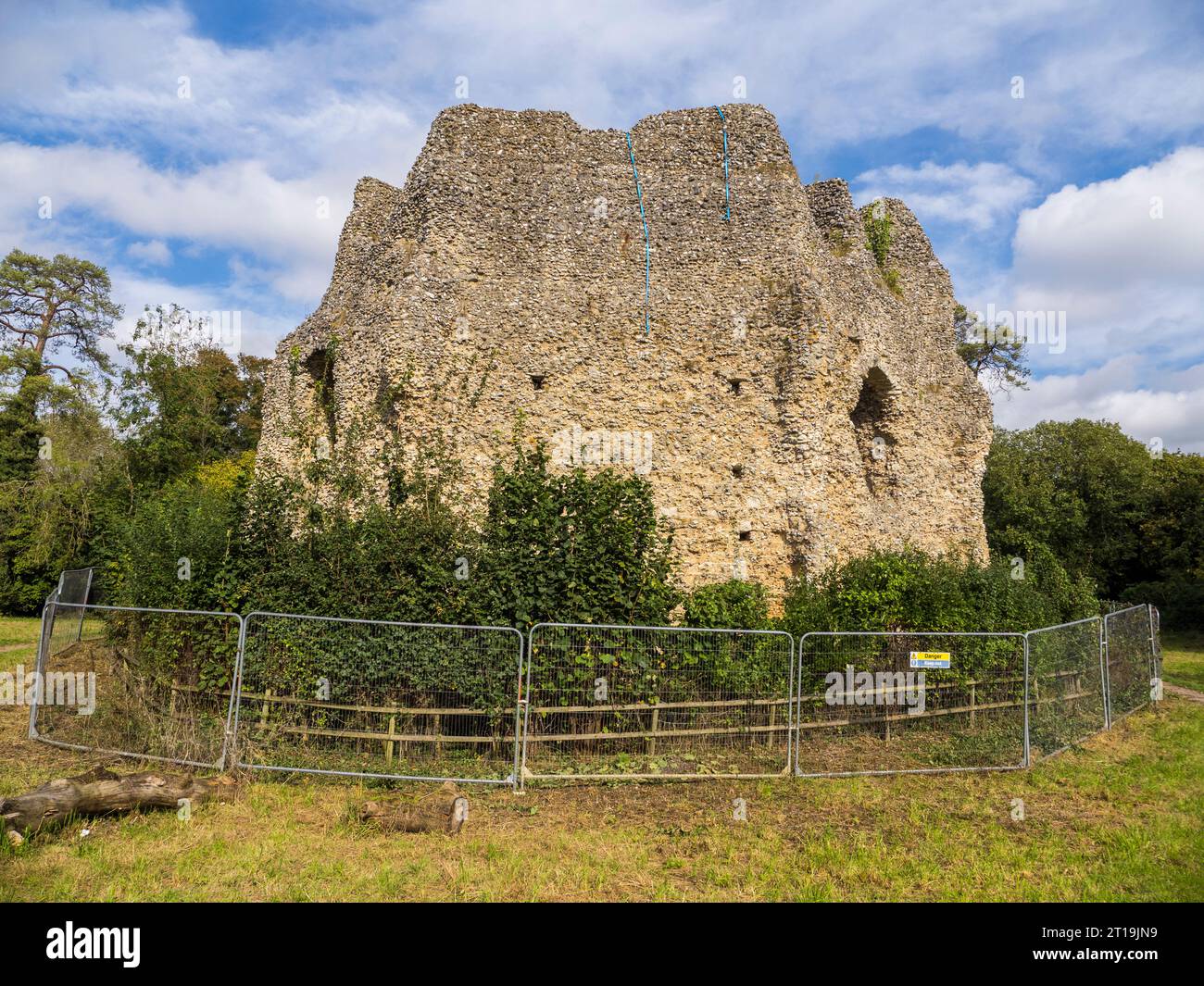 Ruins of St Johns Castle, Undergoing Renovation, Basingstoke Canal ...