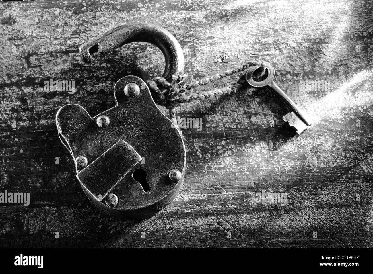 Padlock hinge lock Black and White Stock Photos & Images - Alamy