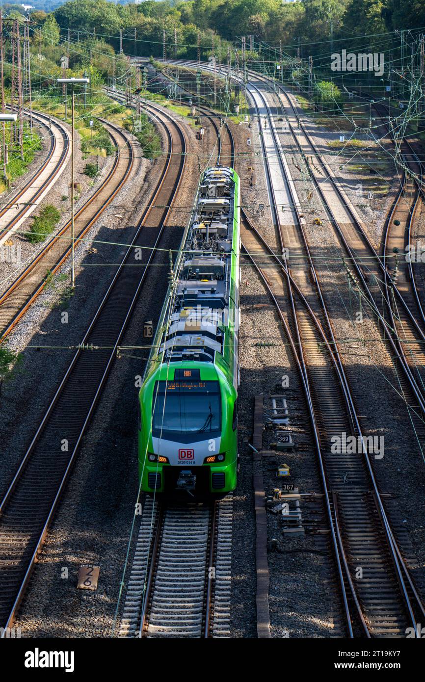 Gleisanlagen vor dem Hauptbahnhof Essen, 7 Schienenstränge parallel, S ...