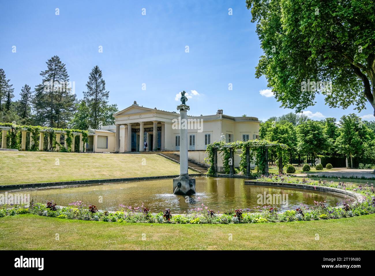 Schloss Charlottenhof, Schlosspark Sanssouci, Potsdam, Brandenburg ...