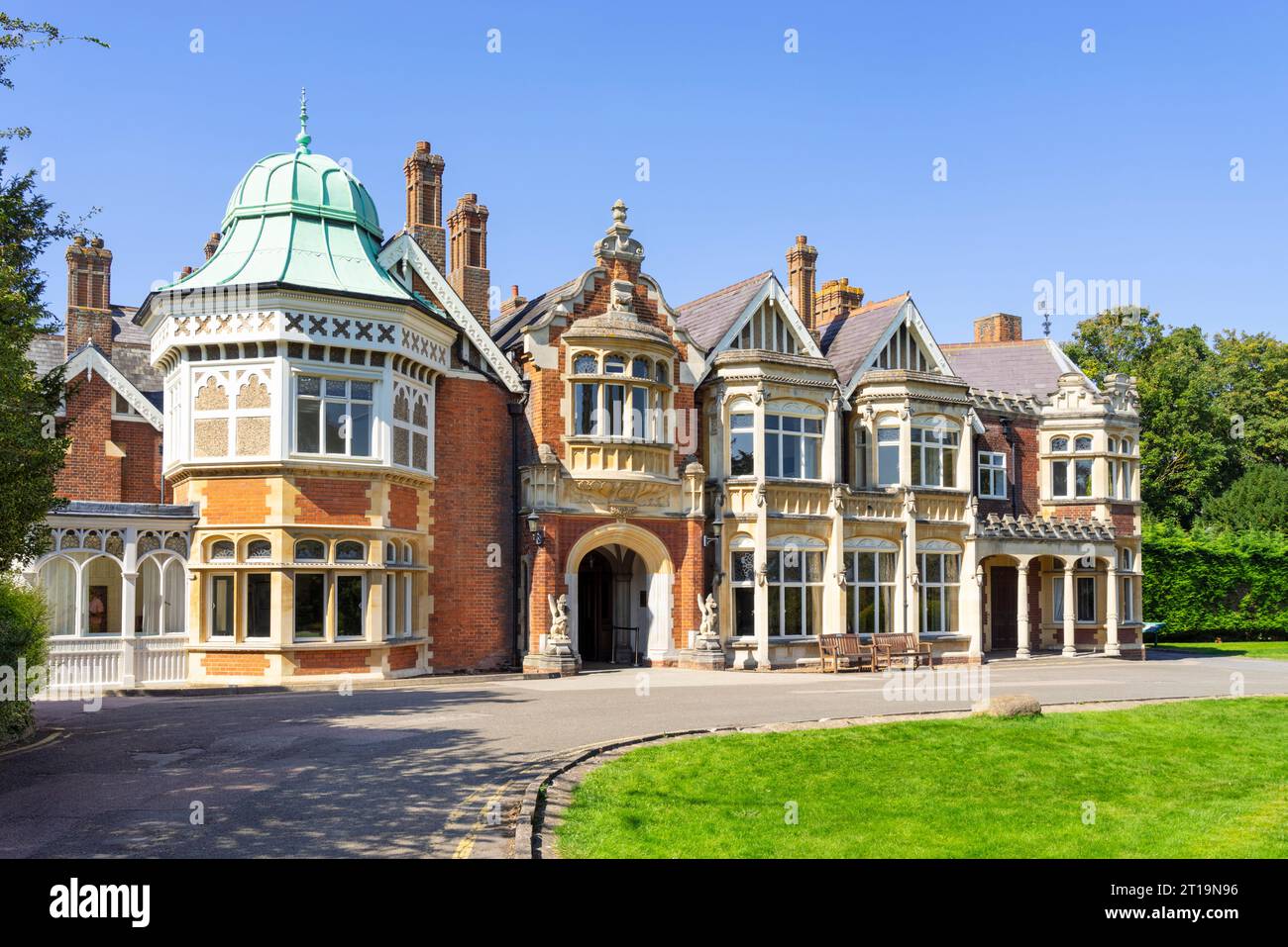 Bletchley Park Mansion House or Bletchley Park Mansion Bletchley Park ...