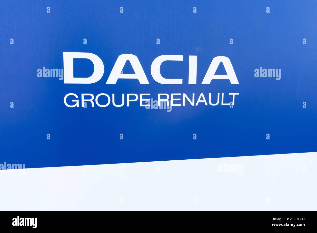 Bordeaux , France - 10 06 2023 : Dacia dealership service store brand ...