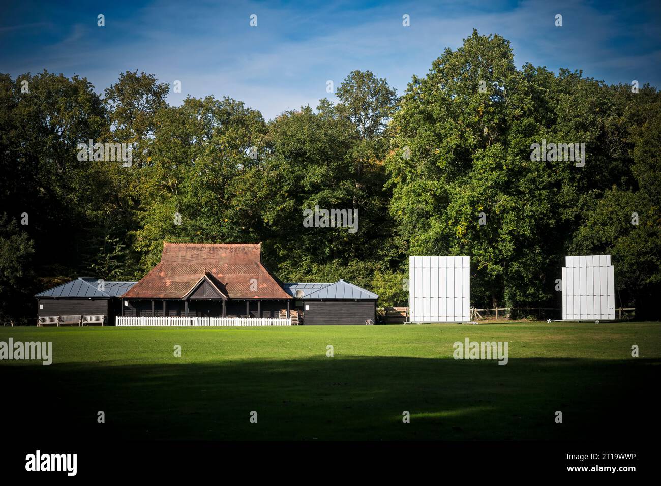 Home of local cricket club with pavilion and sight screens Stock Photo ...