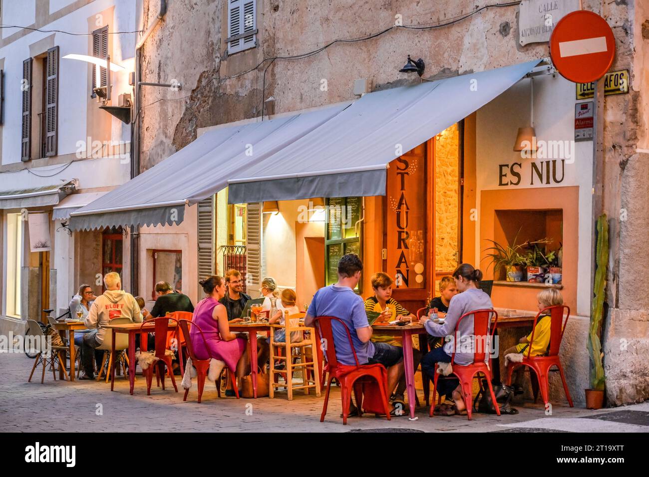 Restaurant altstadt hi-res stock photography and images - Alamy