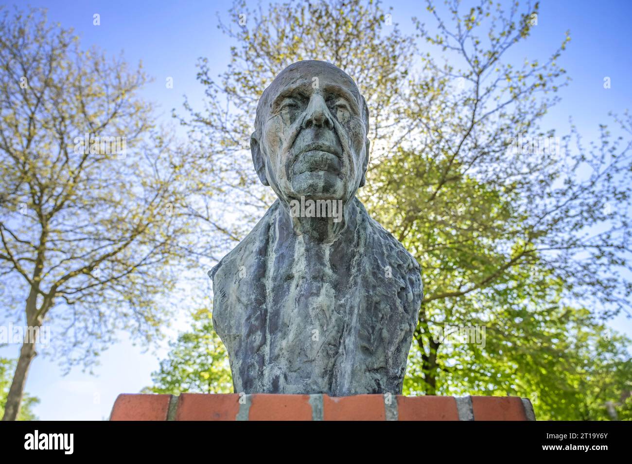 Denkmal Robert Stolz, Lüneburg, Niedersachsen, Deutschland Stock Photo ...