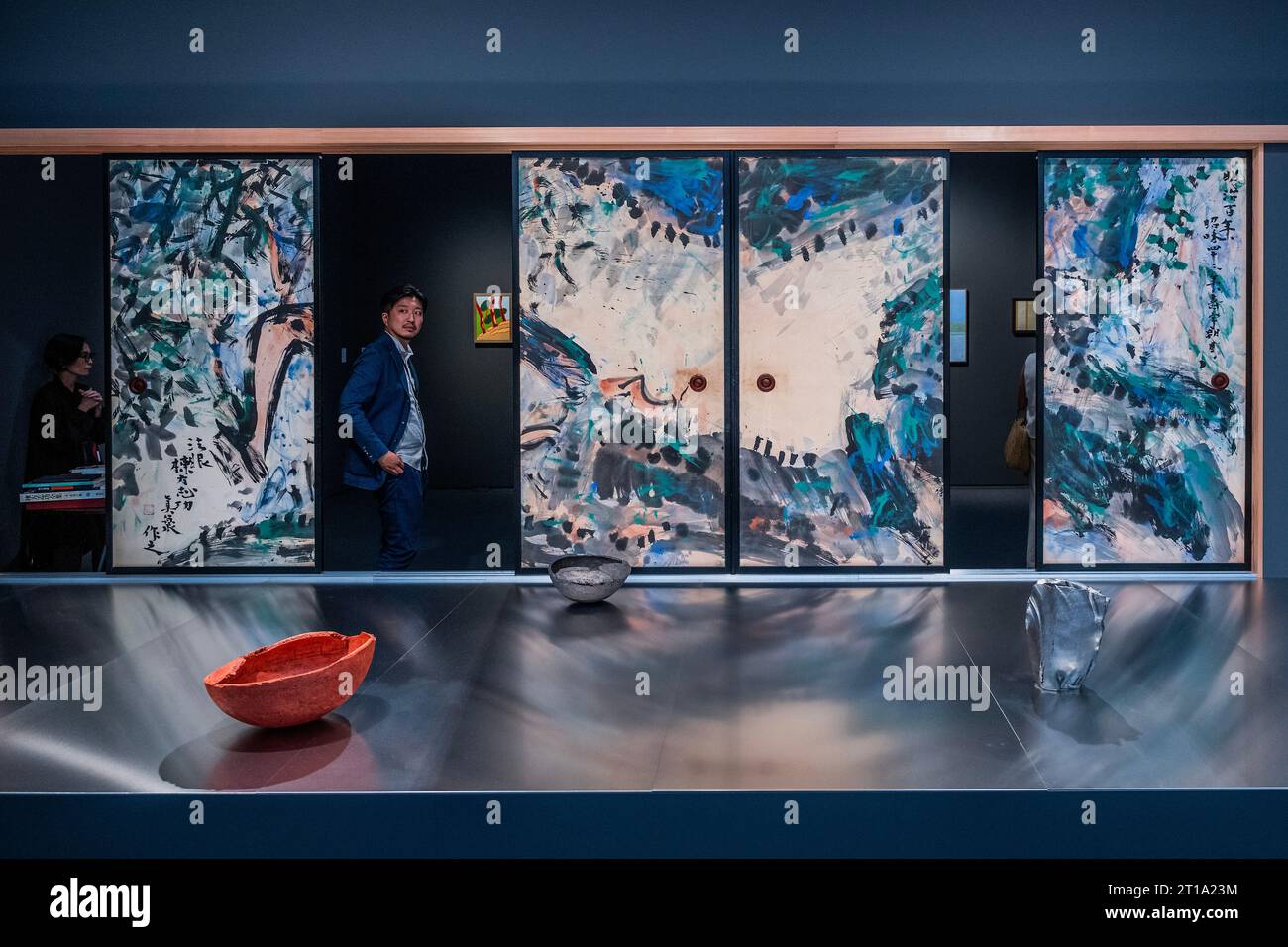 London, UK. 12th Oct, 2023. Works by Ogawa Machiko on thge Shinbunkaku ...