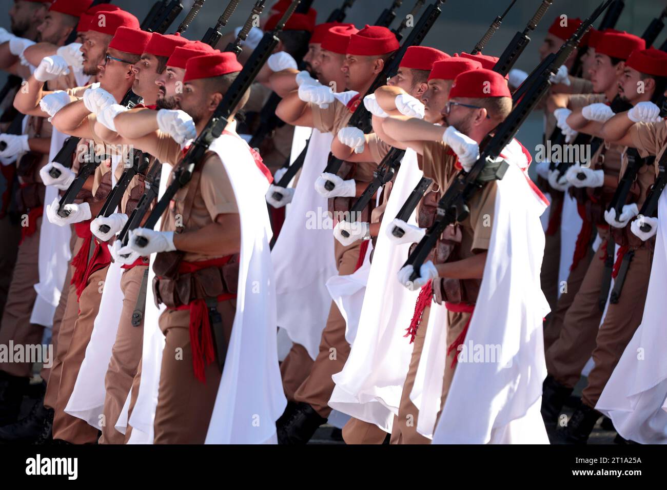 Leonor princess of asturias in the army hi-res stock photography and ...